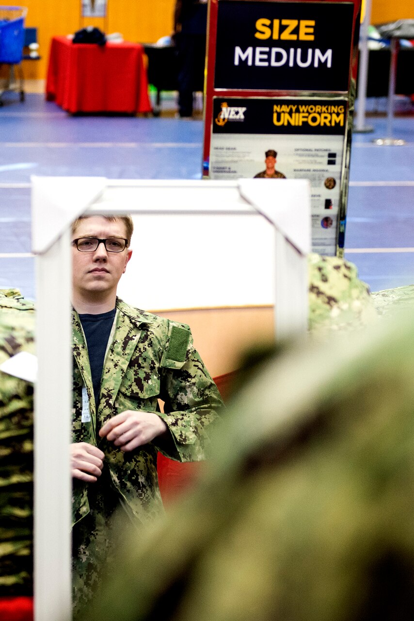 Fleet Activities Yokosuka Sails into 2018 with Type III NWUs Available ...