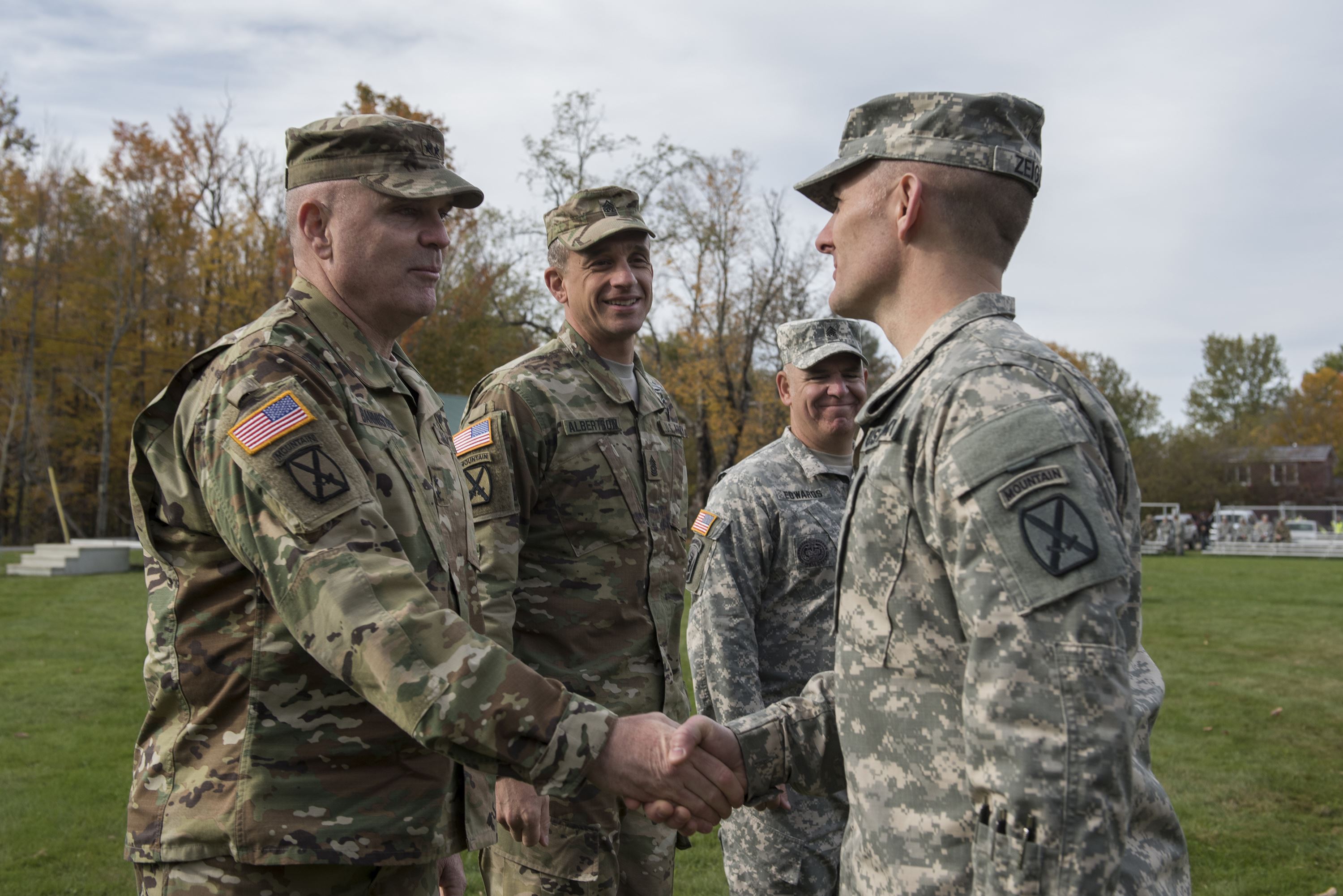 Vermont Brigade dons 10th Mountain Division Patch > Vermont National ...