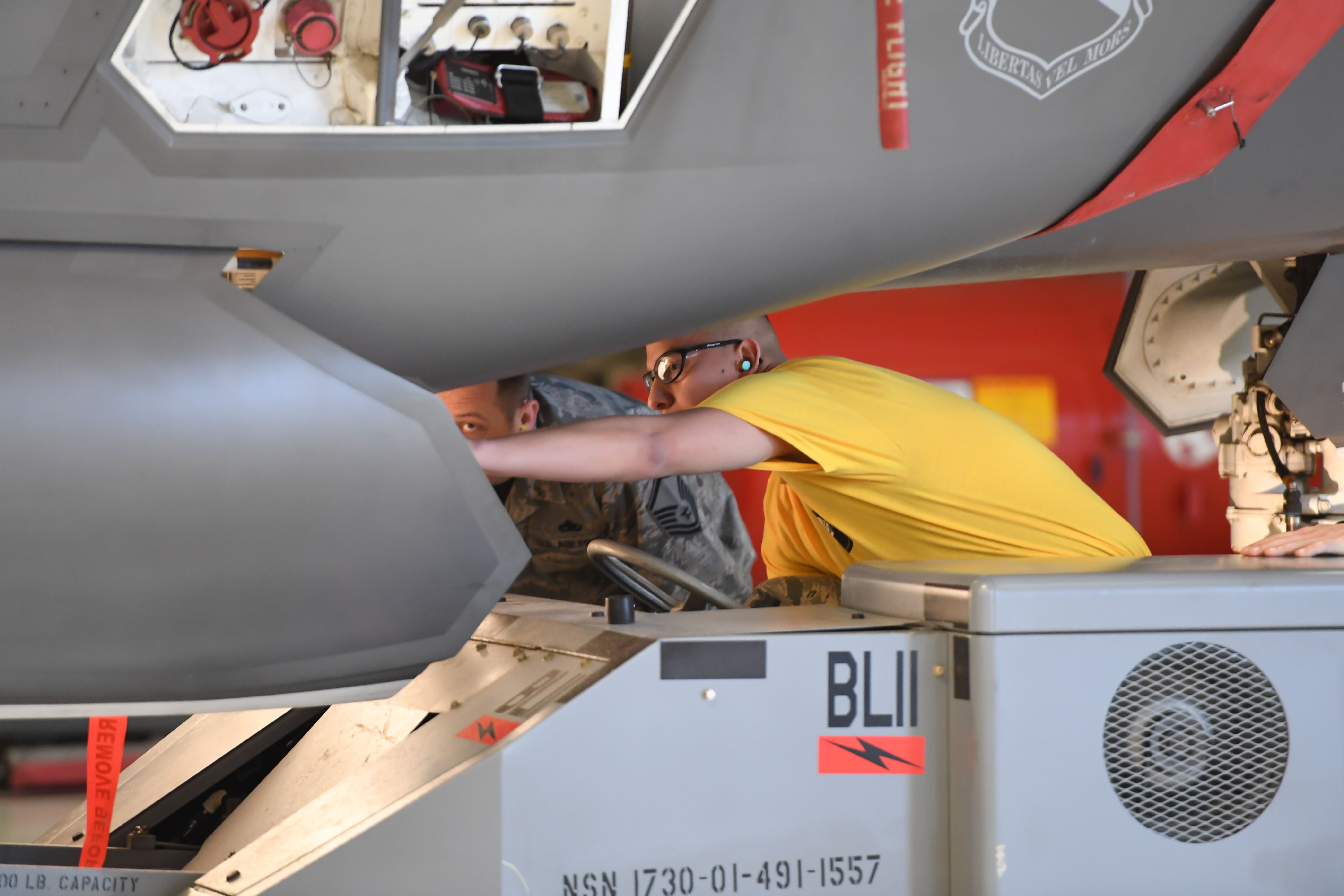 388th FW Airmen compete in F-35A weapons loading competition > Hill Air ...