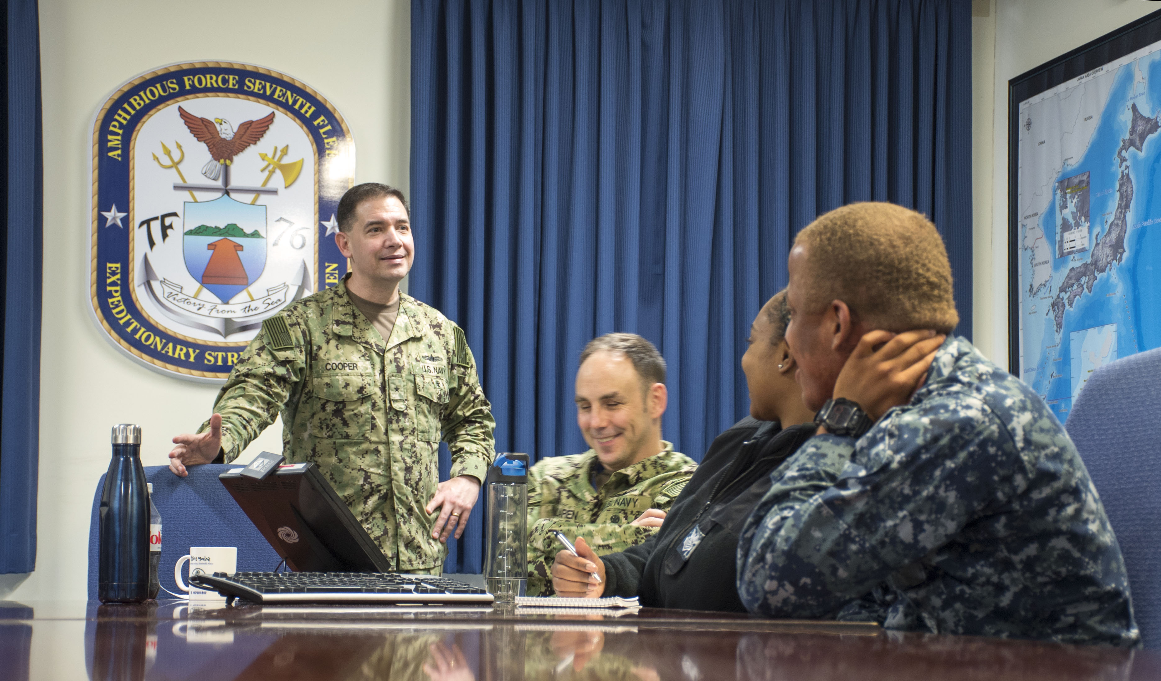 Amphibious Force 7th Fleet Welcomes New Commander > Amphibious Force ...