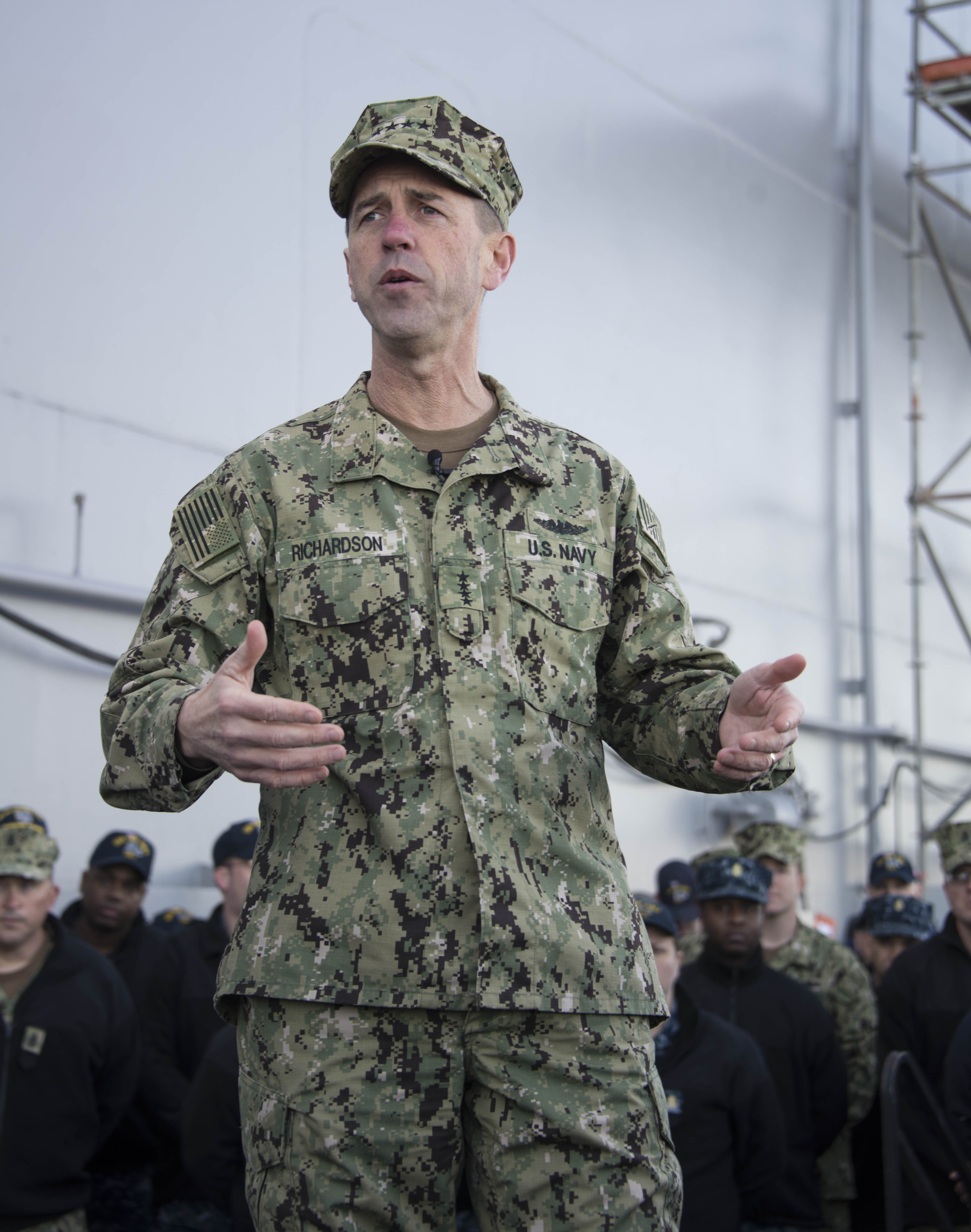 CNO, MCPON Hold Mayport All-Hands Call Aboard USS Iwo Jima > United ...