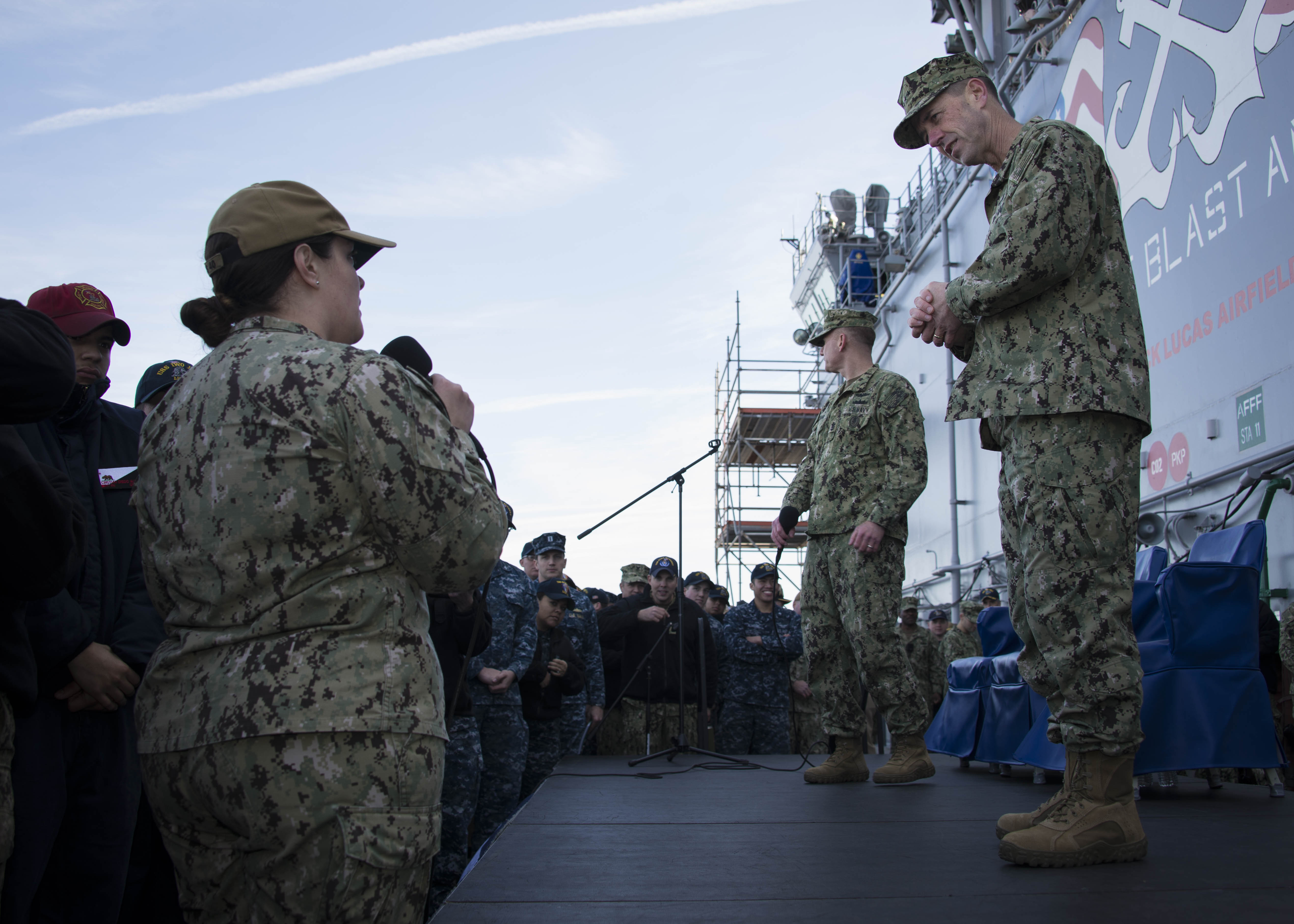 CNO, MCPON Hold Mayport All-Hands Call Aboard USS Iwo Jima > United ...