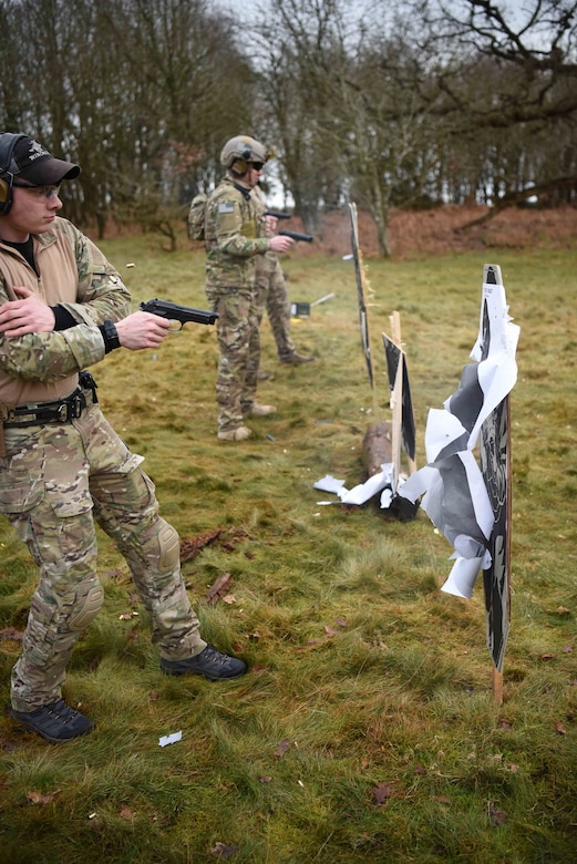 DAGRE hones the edge with close range marksmanship > Air Force Special ...