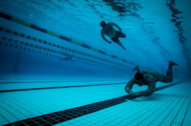 4th Force Recon prepares students for BRC > Marine Corps Base Hawaii ...