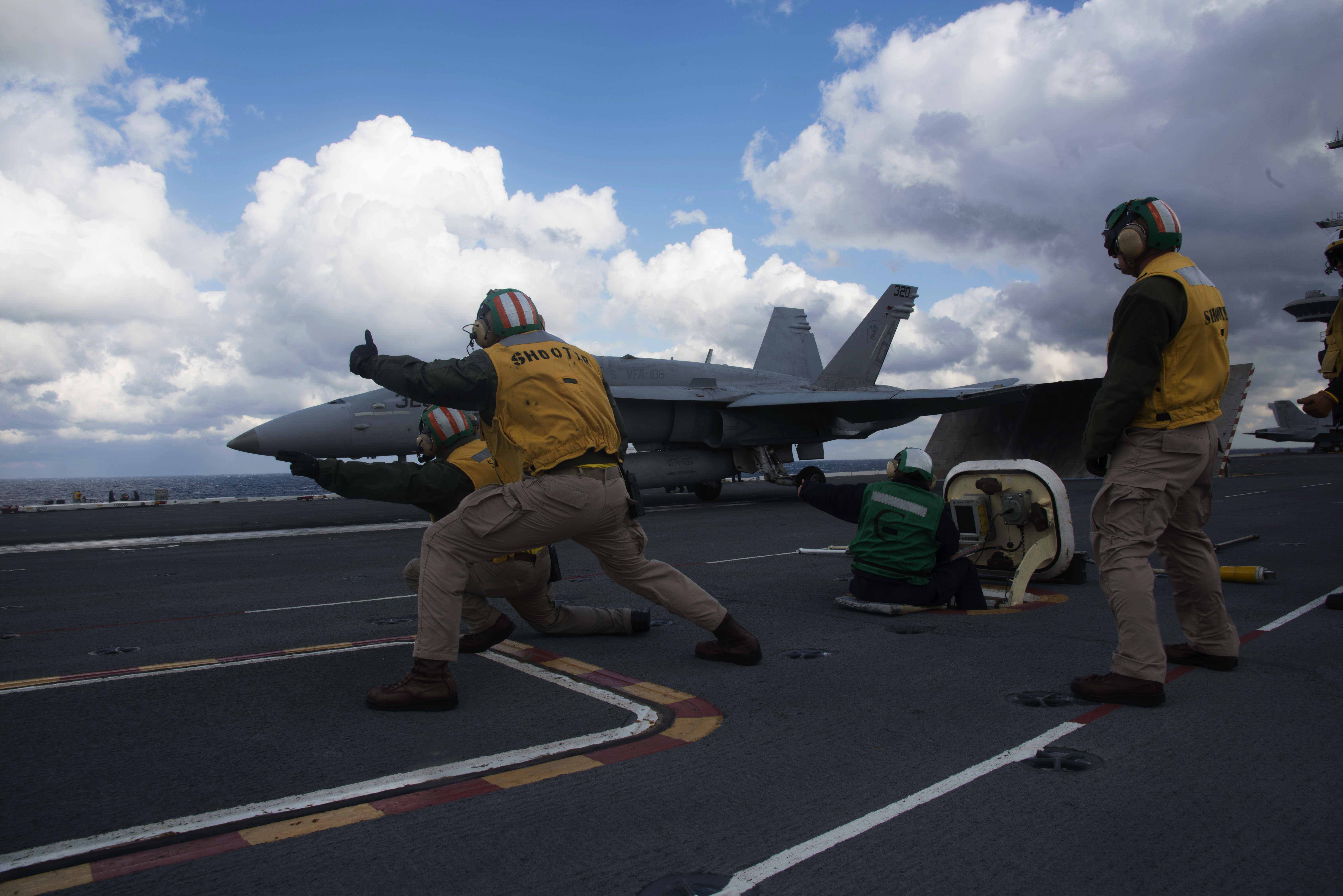 Lincoln Completes Carrier Qualifications > United States Navy > News ...