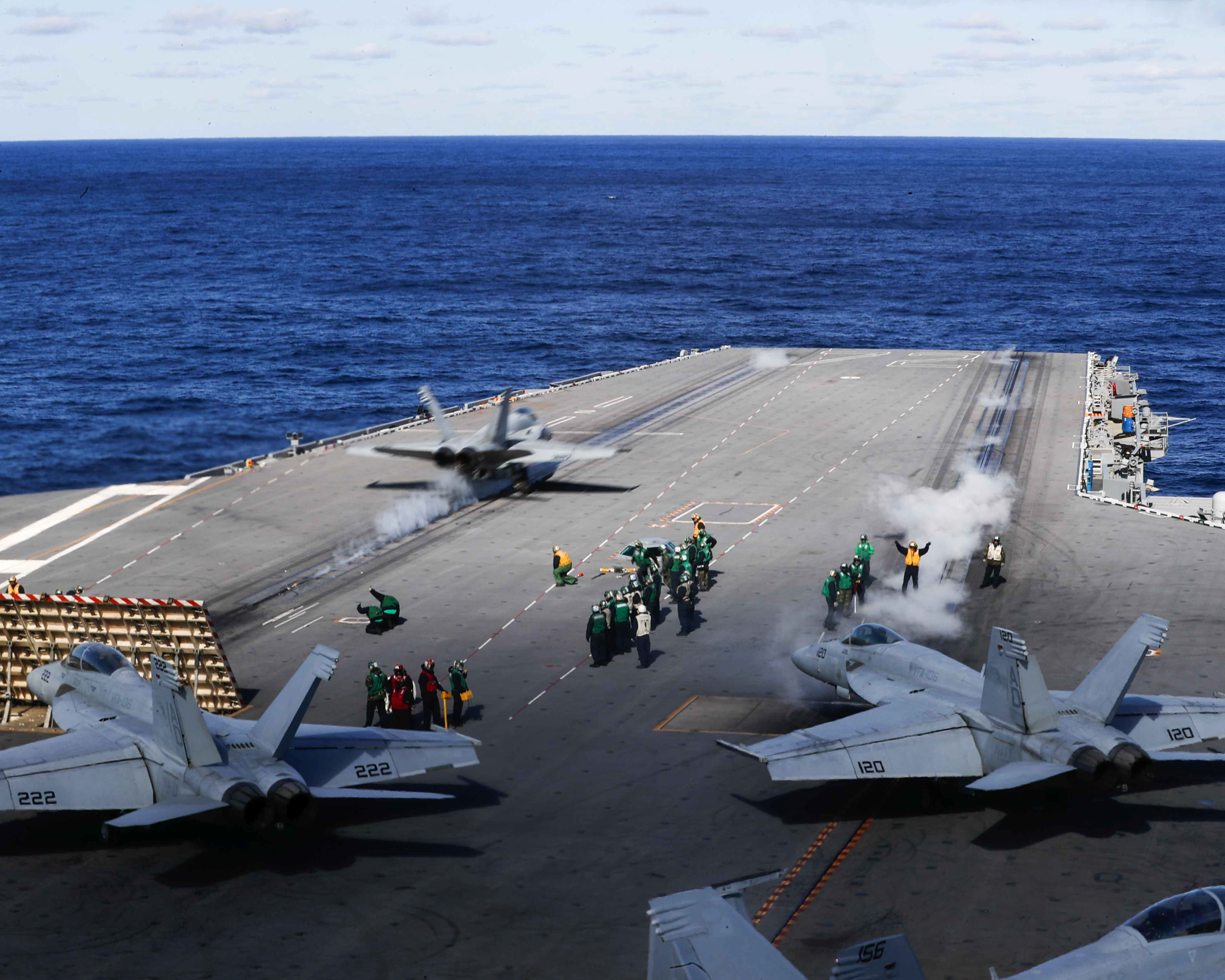 Lincoln Completes Carrier Qualifications > United States Navy > News ...