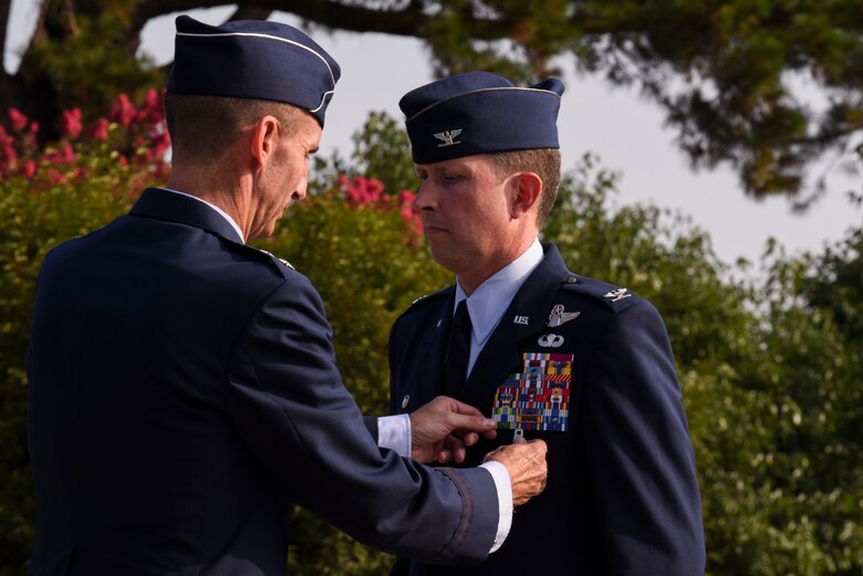 Col. Yates assumes command of 4th FW > Seymour Johnson Air Force Base ...