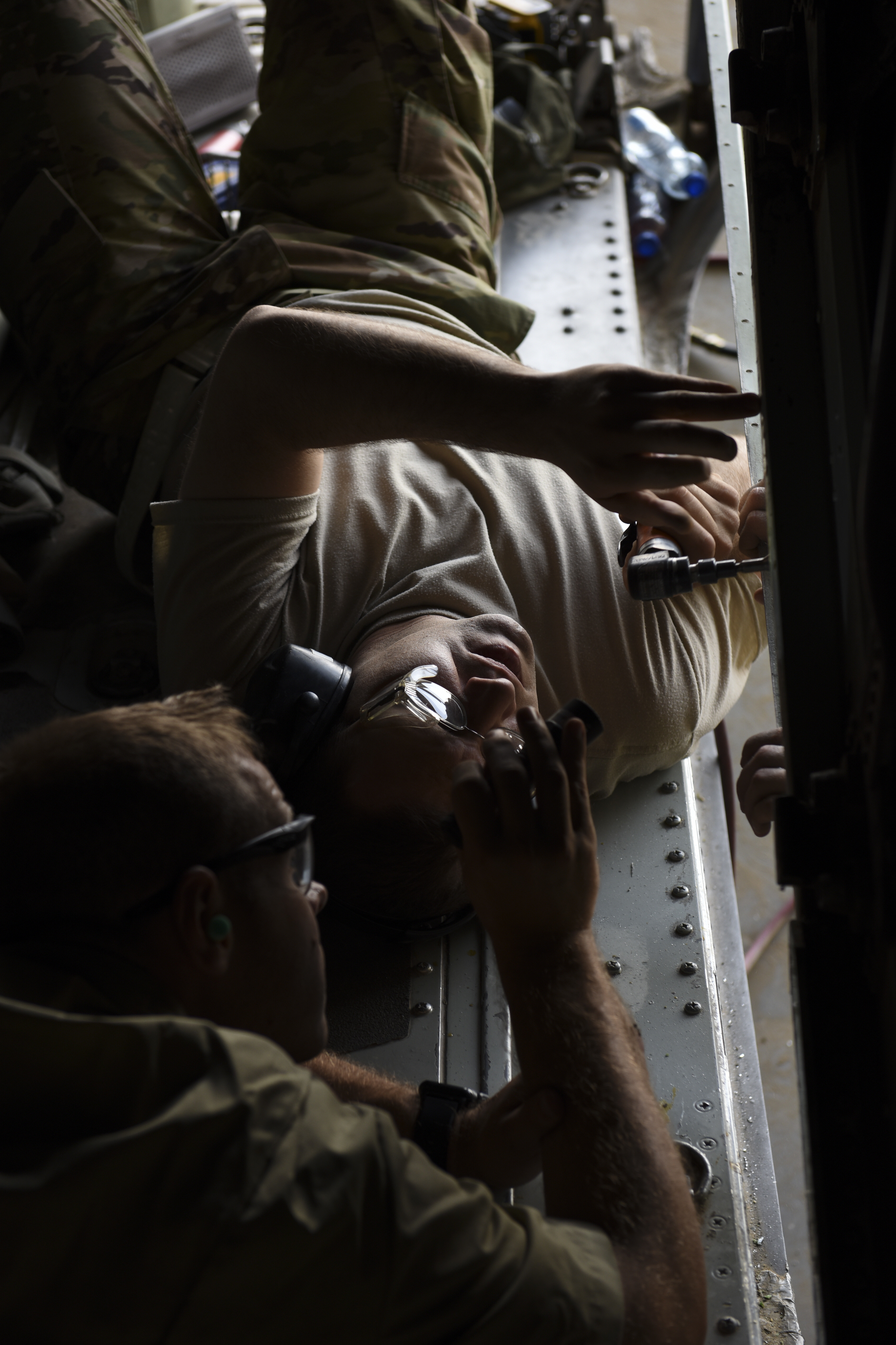 Combat metals prepares Compass Call for flight > U.S. Air Forces ...