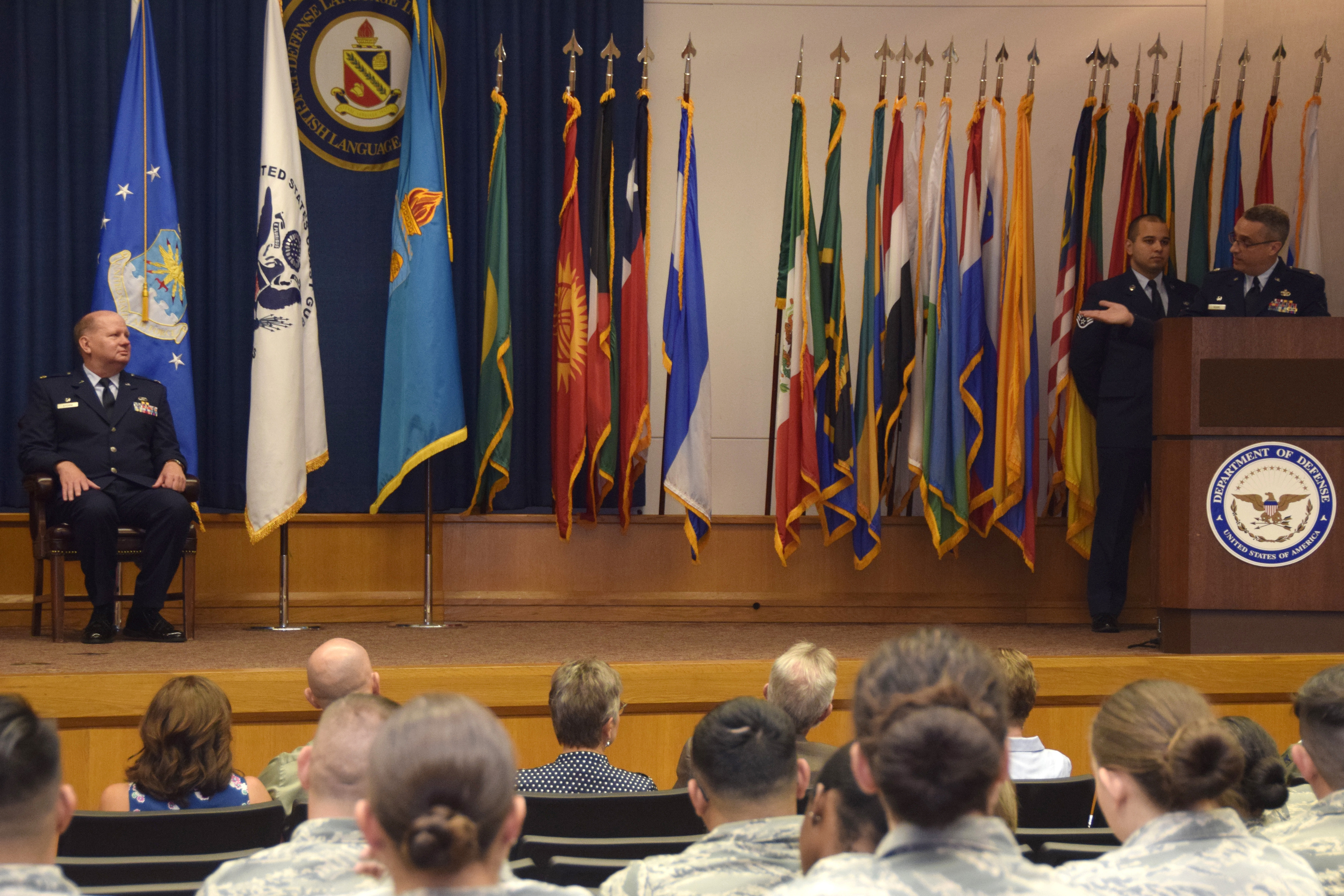 Force Support Squadron welcomes new commander > 433rd Airlift Wing ...