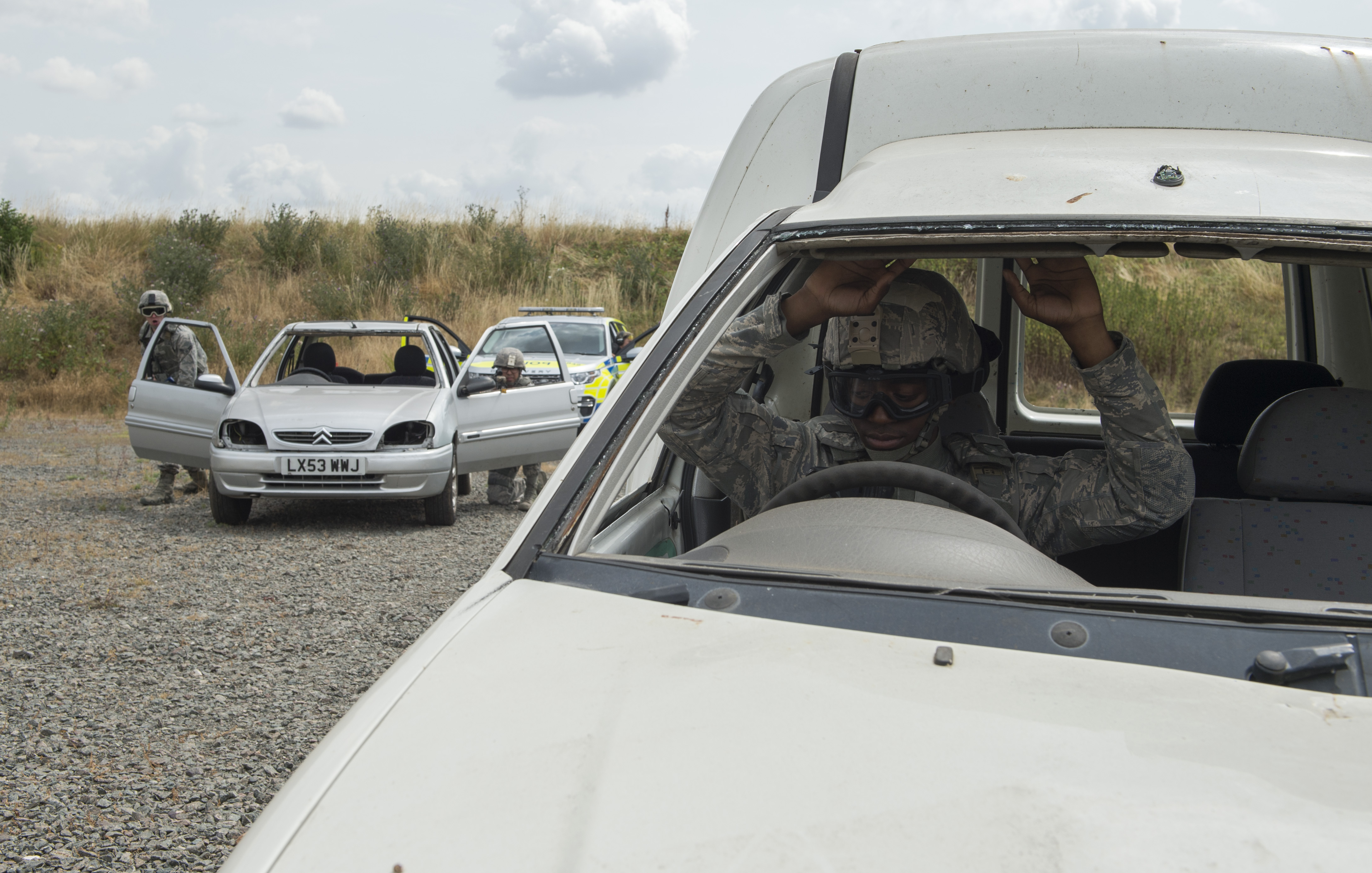 422nd SFS, Ministry of Defence Police reach training milestone > 501st ...