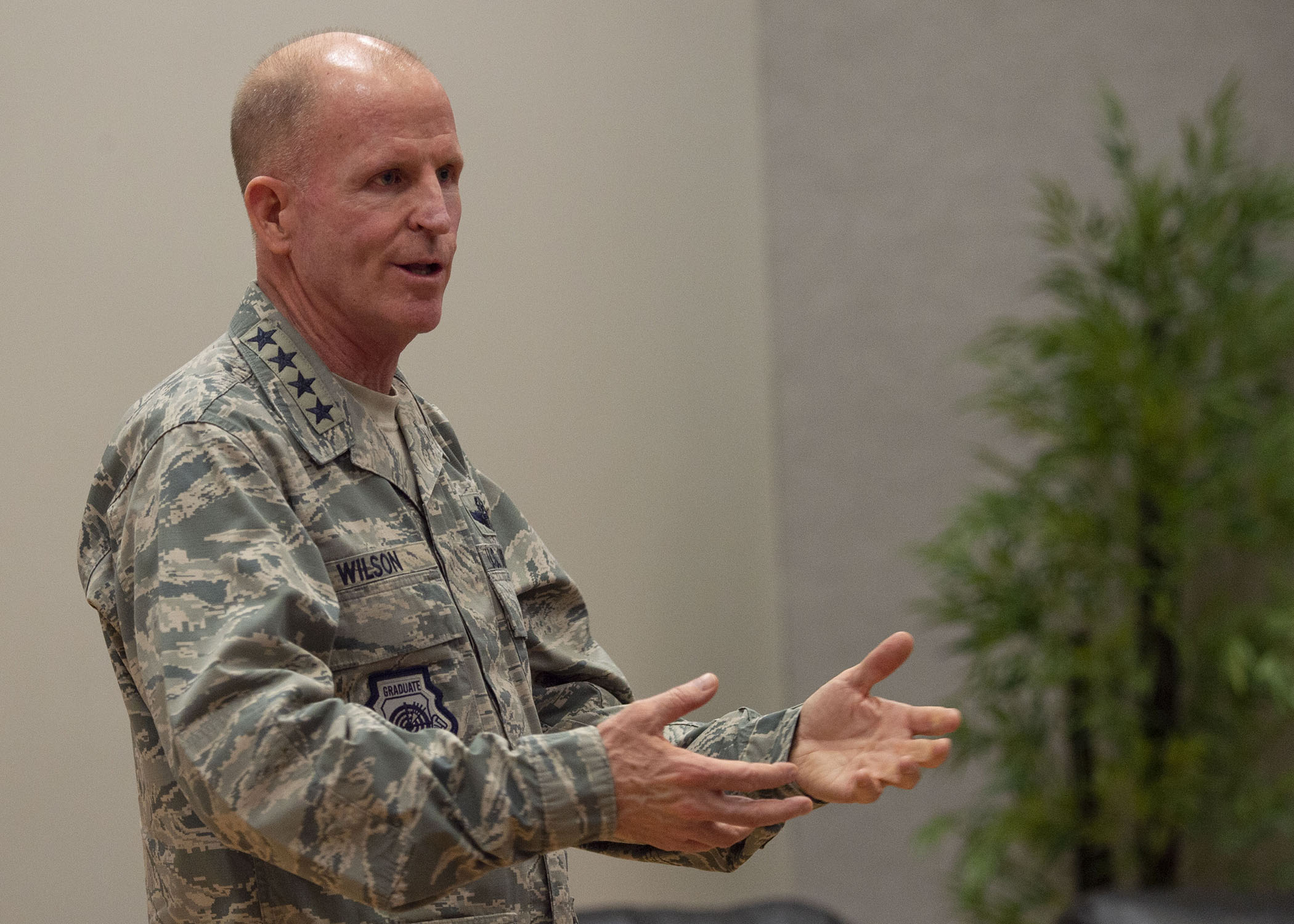VCASF visits 15th Wing > 15th Wing > Article Display