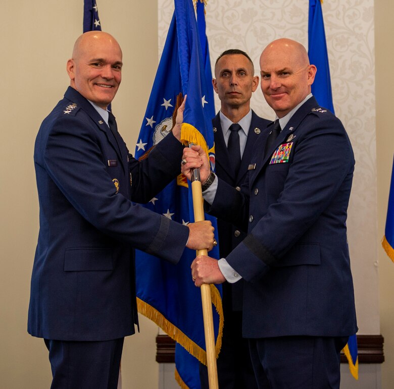 Barrett takes command of 18th AF > Pope Field > Coronavirus