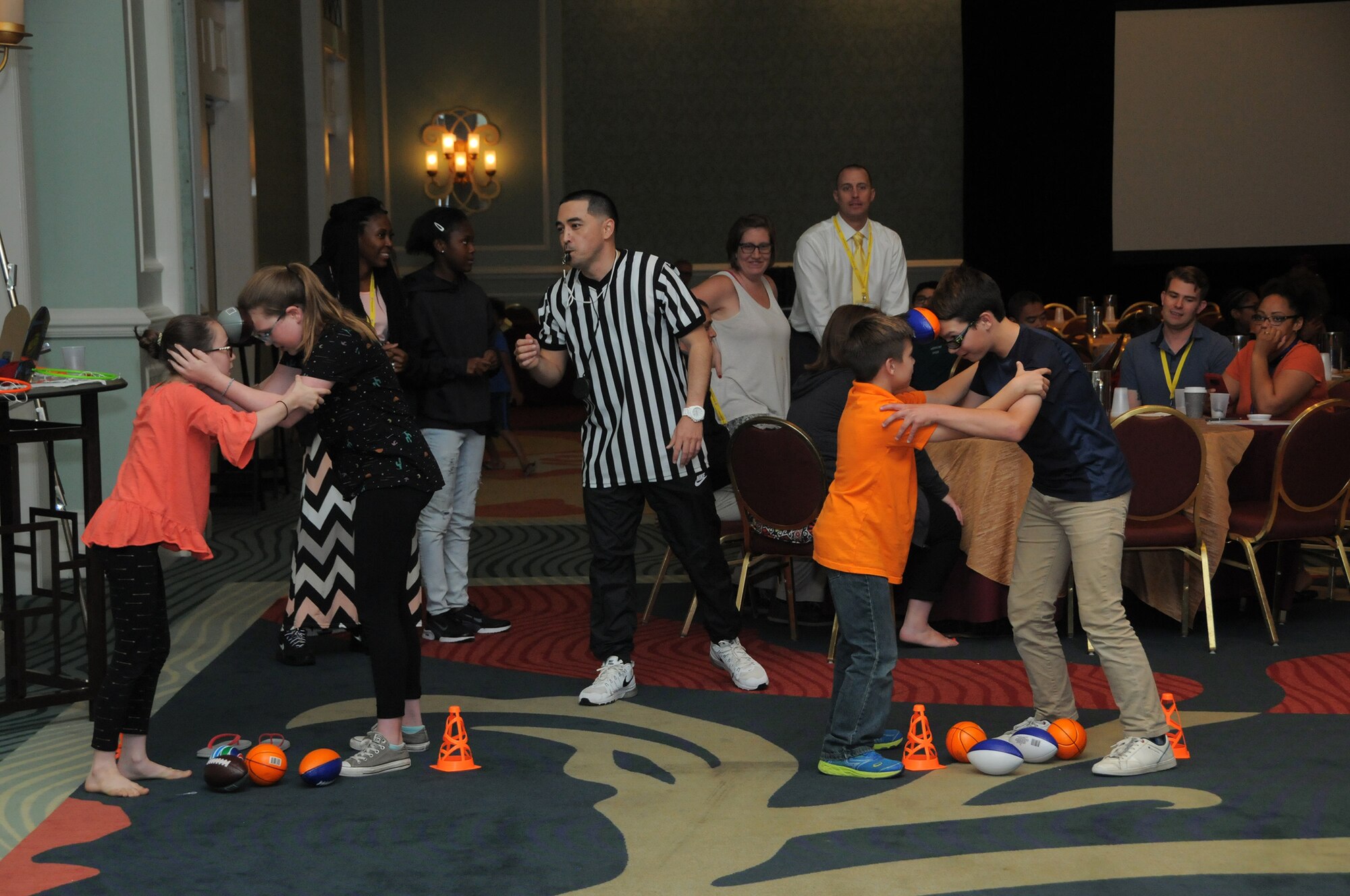 445 AW Airmen participate in Yellow Ribbon event > 445th Airlift Wing ...