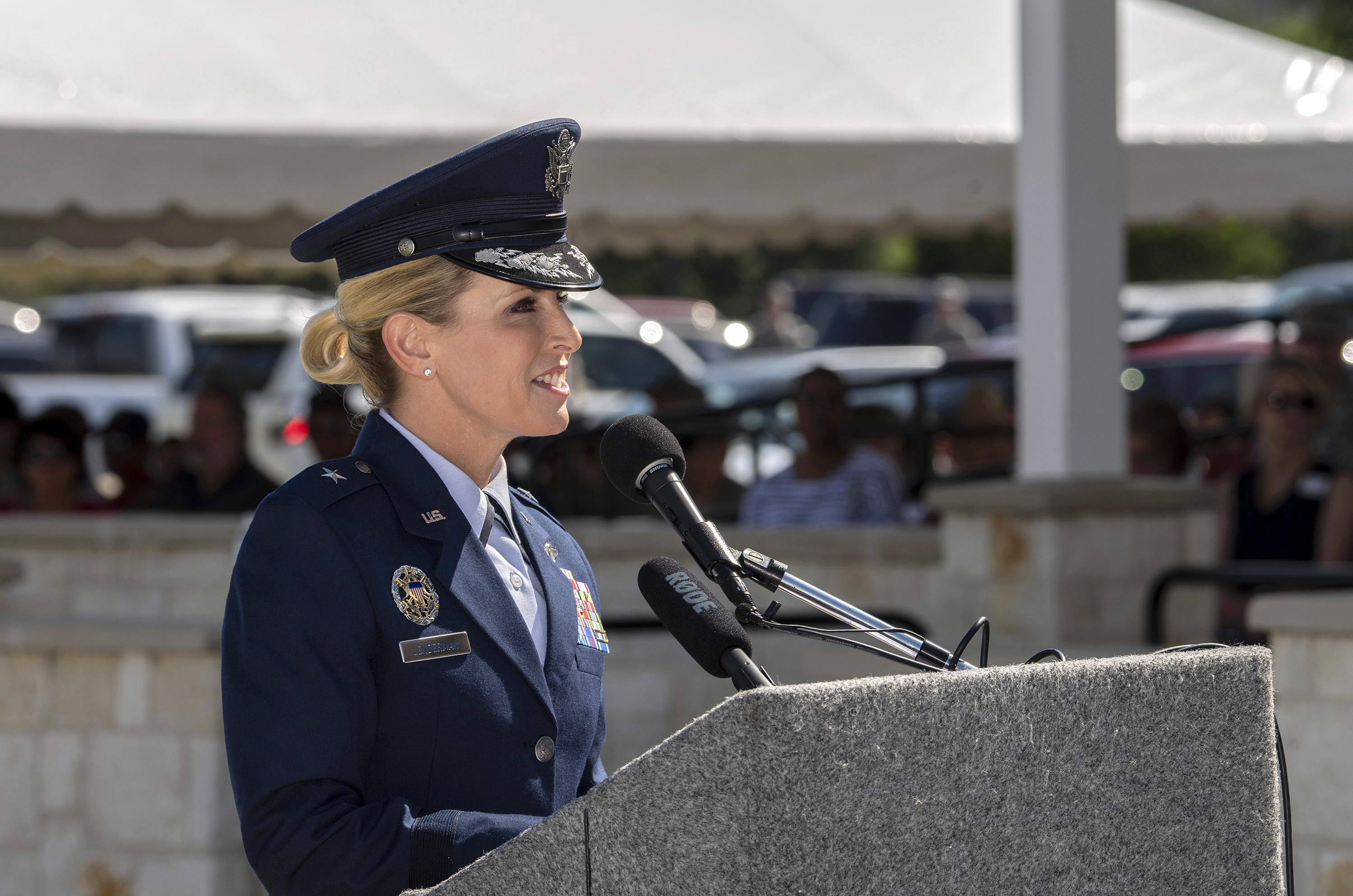 Brig. Gen. Laura Lenderman takes command of 502nd Air Base Wing, Joint ...
