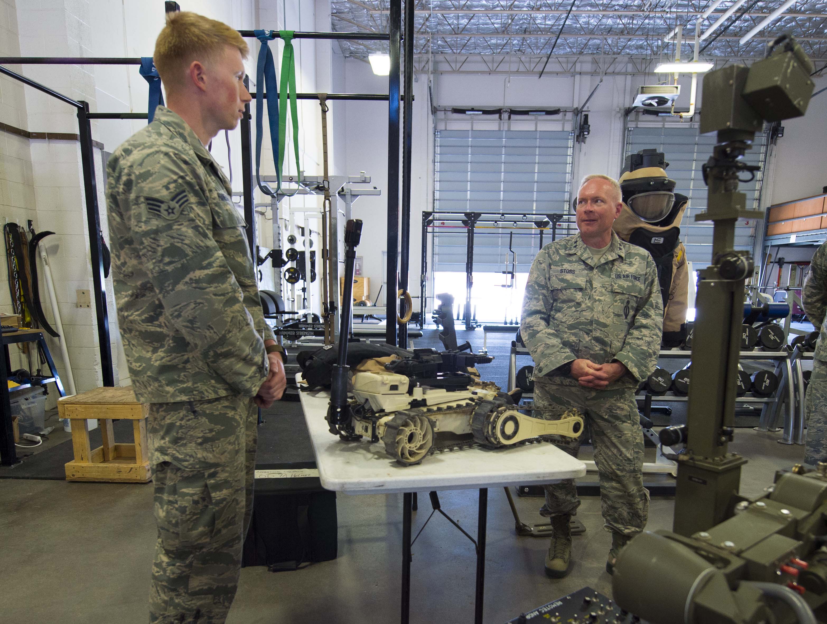 20TH AF Commander visits 90th MW > 20th Air Force > Article Display