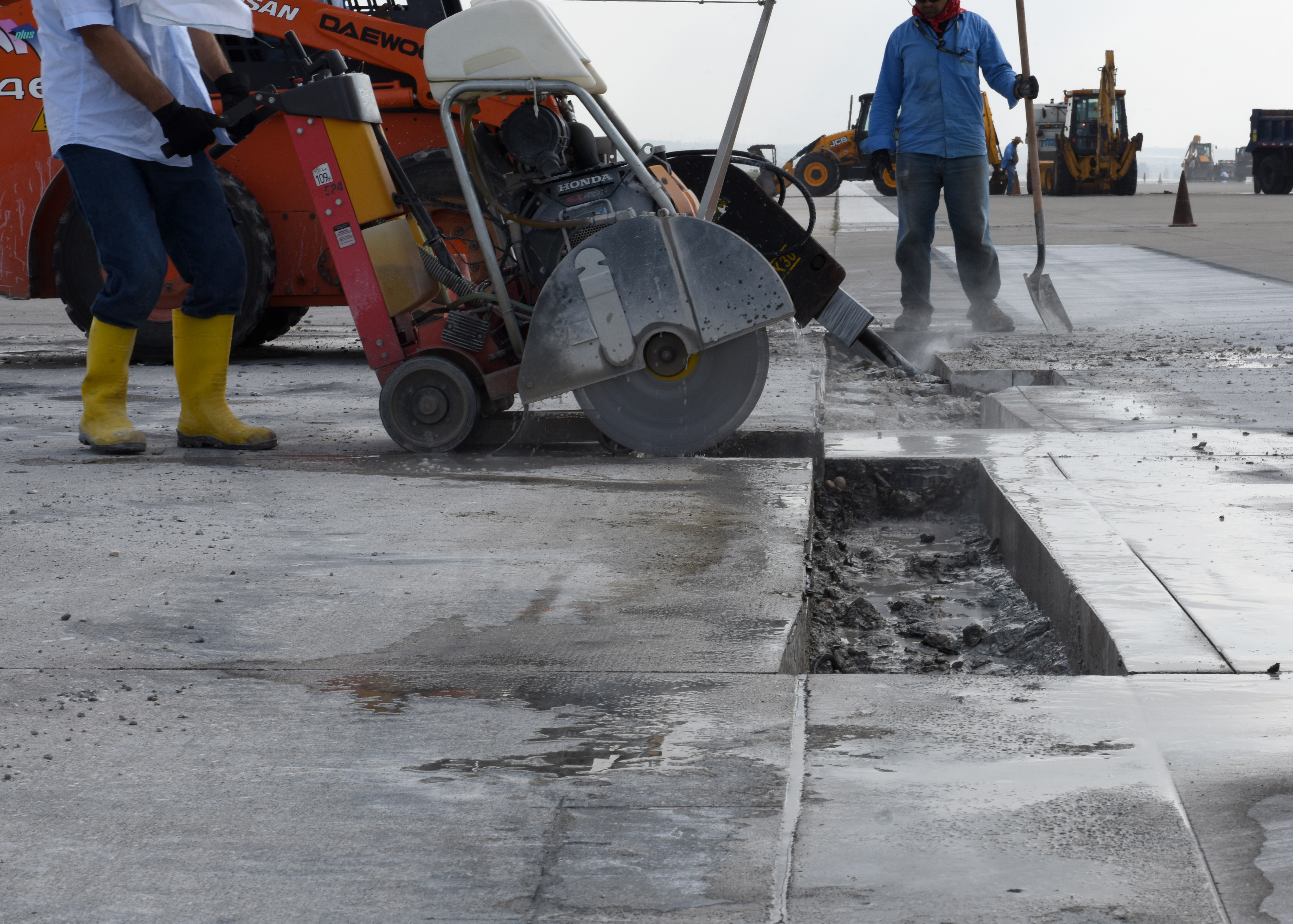 Incirlik 2018 runway repair > Incirlik Air Base > Article Display