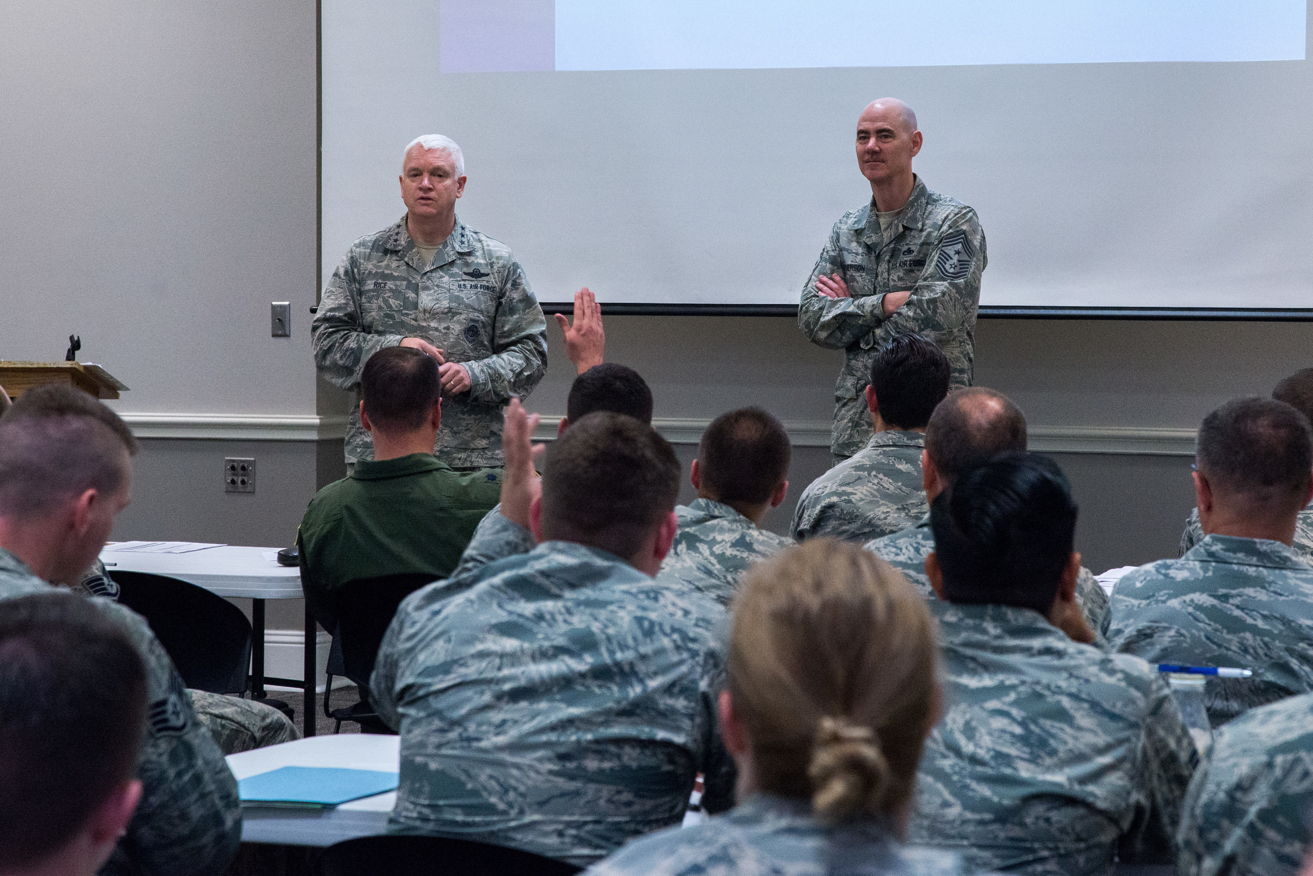 DANG visits the 136th Airlift Wing > 136th Airlift Wing > Article Display