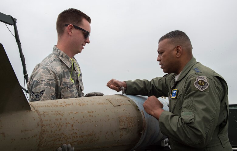 Lt. Gen. Clark Visits RAF Fairford > 501st Combat Support Wing ...