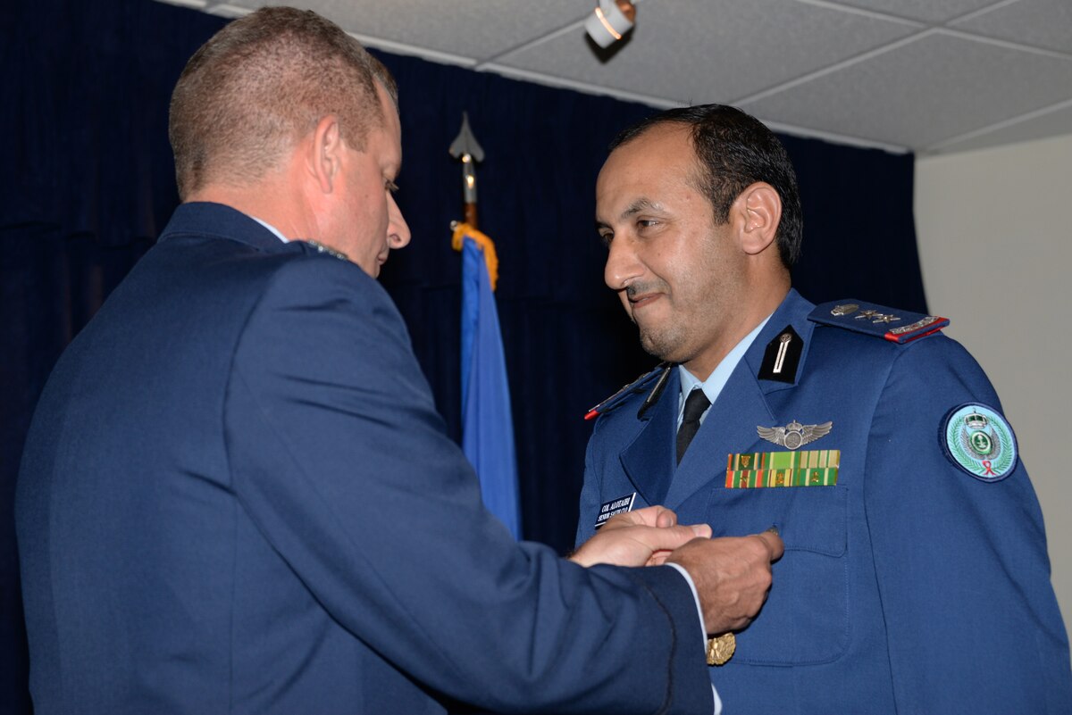 RSAF colonel receives Meritorious Service Medal > Sheppard Air Force ...