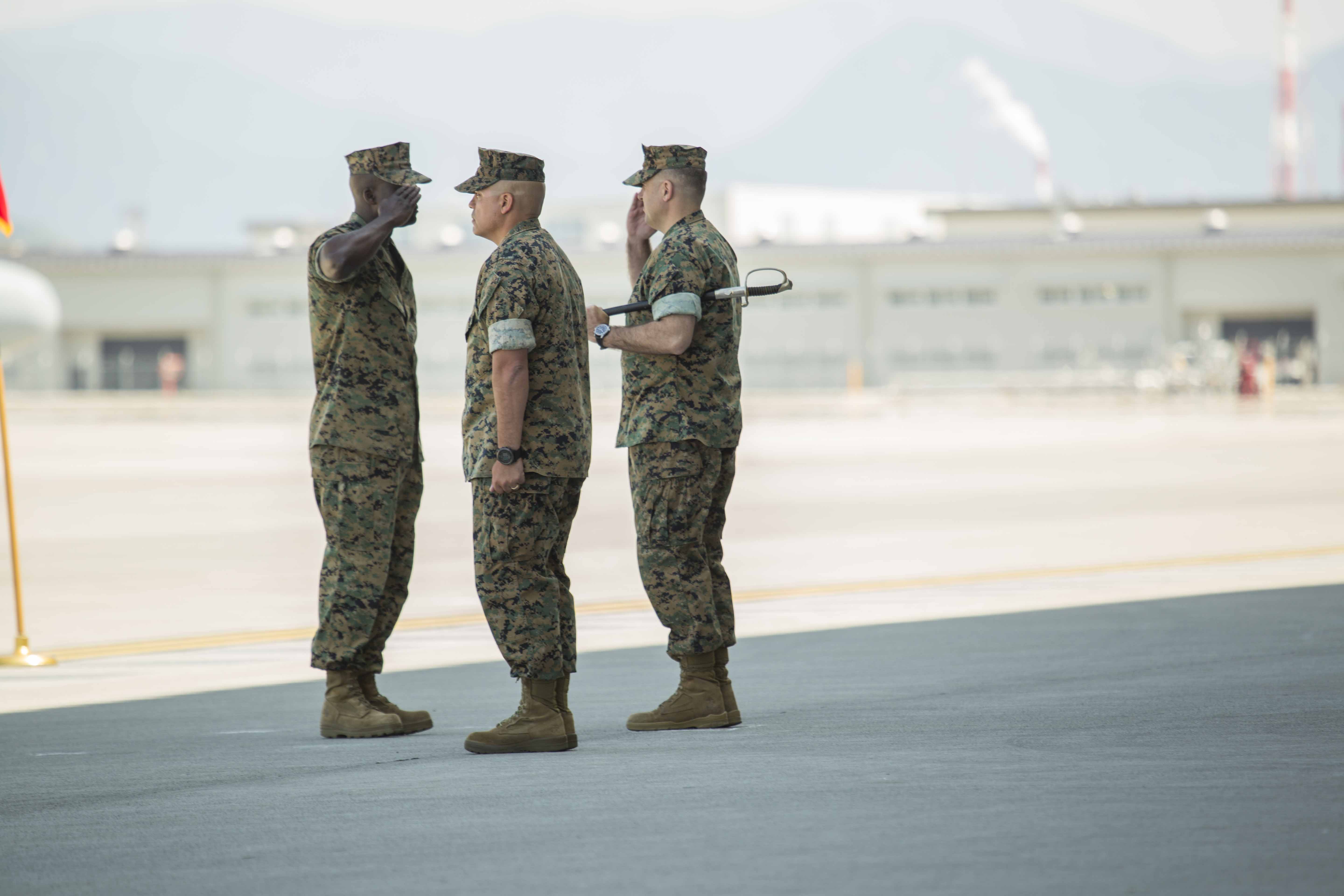 Sgt. Maj. Perez bids VMGR-152 farewell, Sgt. Maj. Tyler takes charge