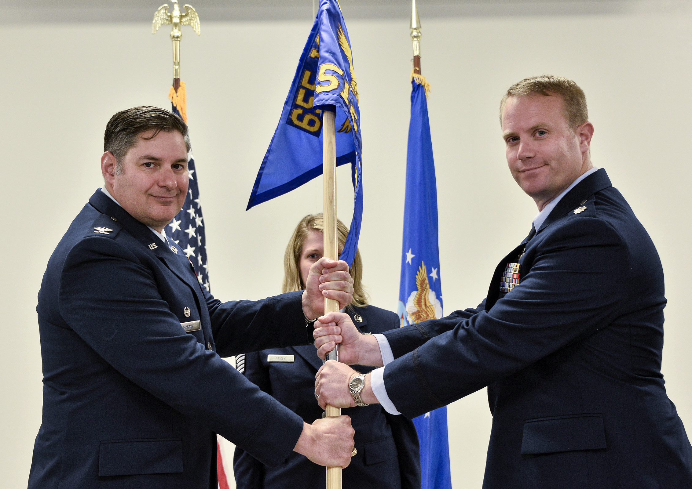 512th IS welcomes new commander > Minneapolis-St Paul Air Reserve ...