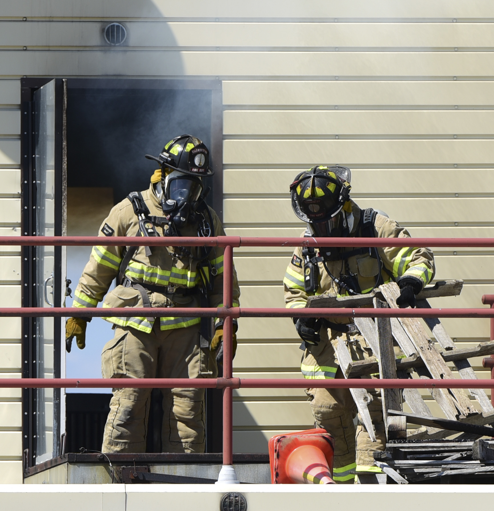 Ellsworth and RCFD train at 700 degrees > Ellsworth Air Force Base ...