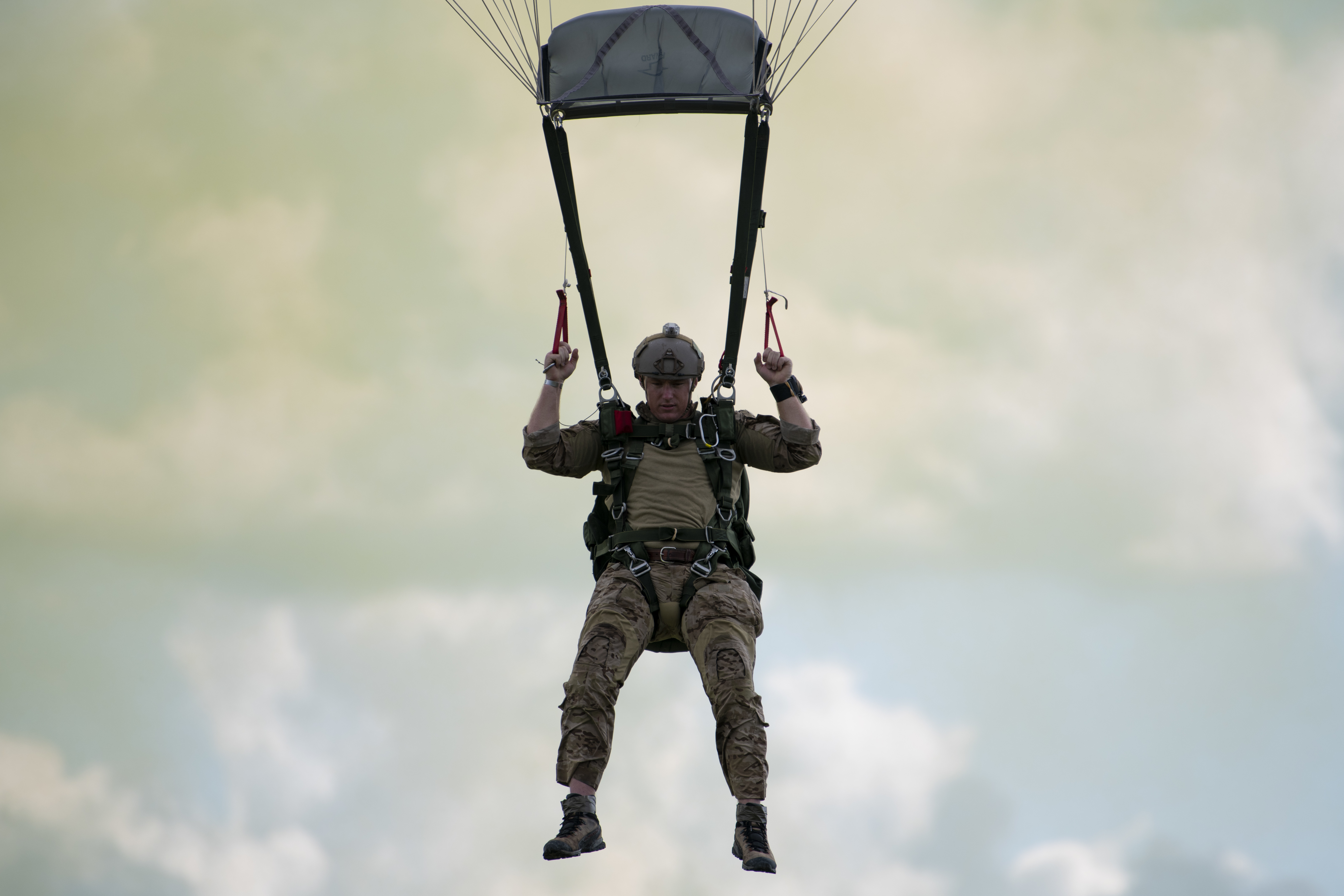 ST operators conduct military freefall > Air Force Special Tactics ...