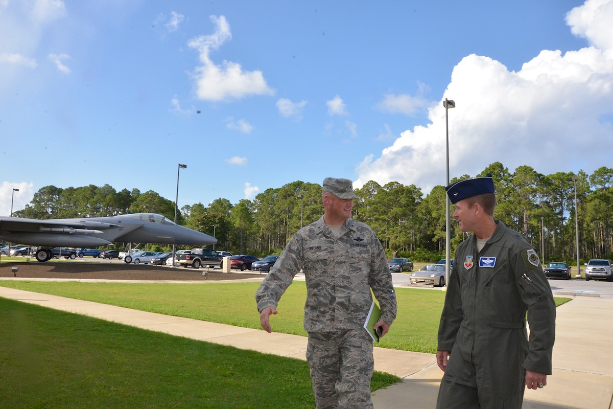 CANR deputy CC visits 1st AF(AFNORTH)-CONR > CONR-1AF (AFNORTH ...