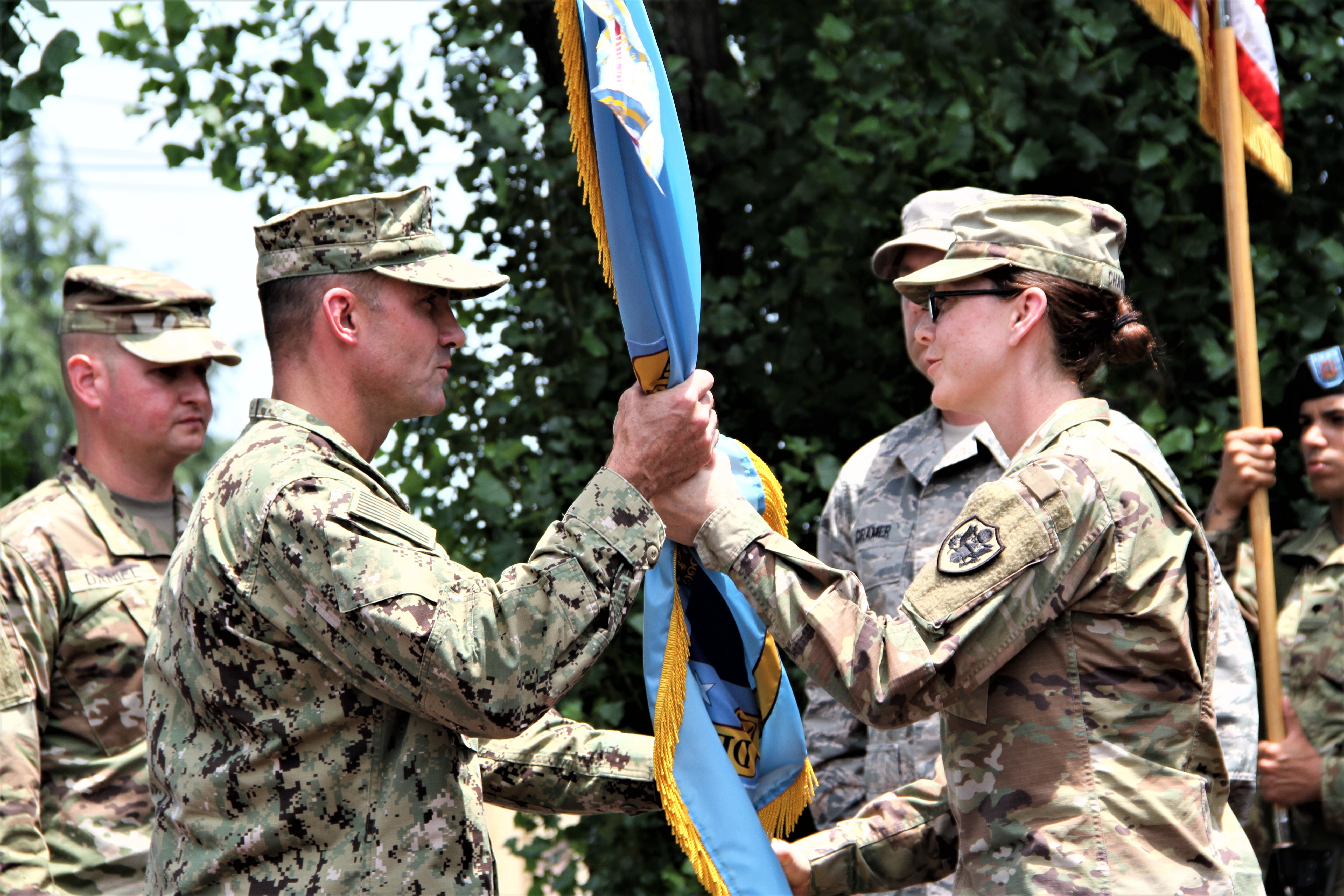 DLA Energy Korea change of command