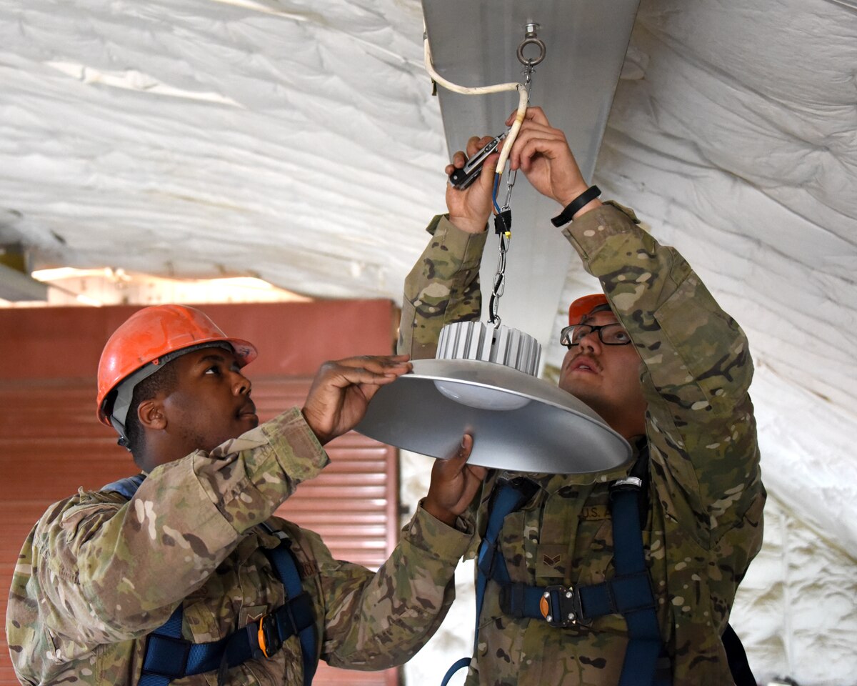 Expeditionary CE Squadron: Saving money, making lives better > Air ...