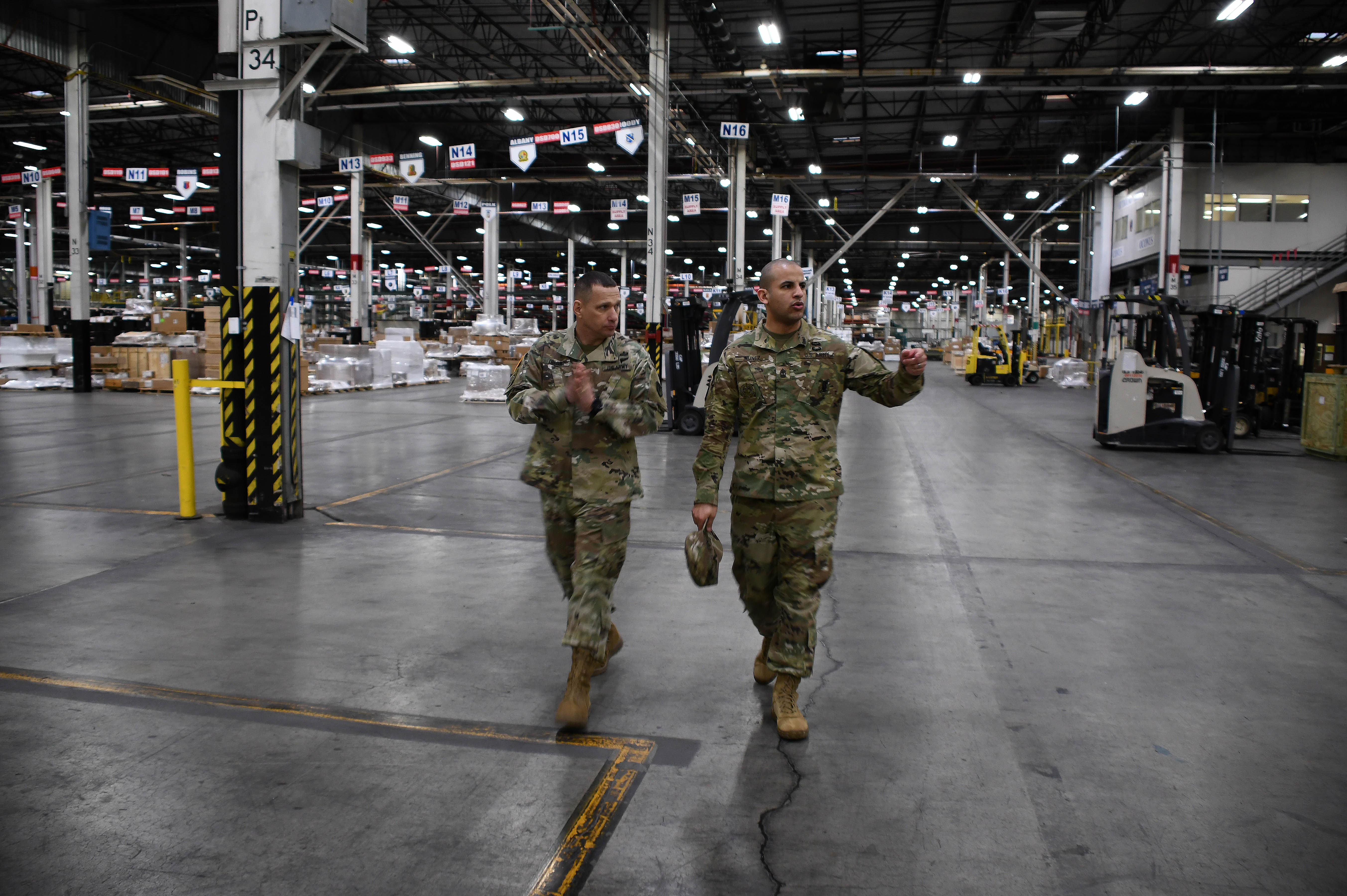 Army Sustainment Command’s Senior Enlisted Advisor visits DLA ...