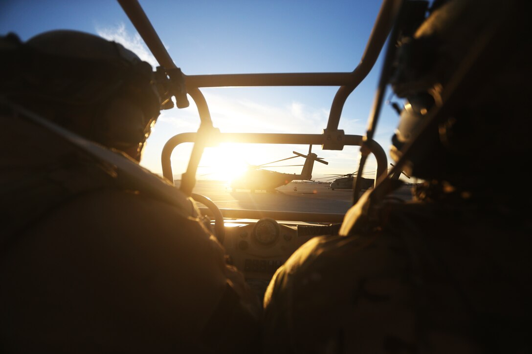 "Screw Crew" Stealth: HMH-462 inserts with JTAC