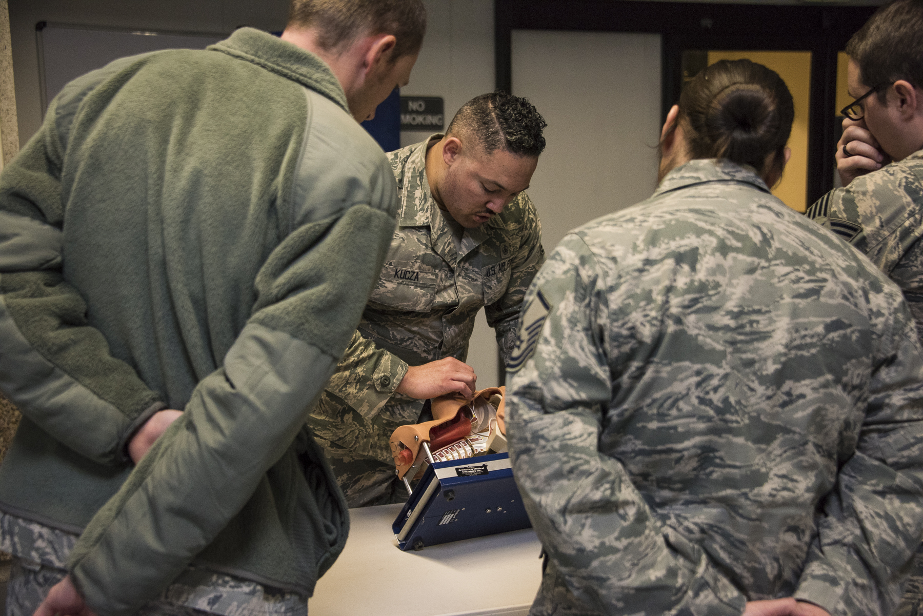 Reservists practice Self-Aid Buddy Care skills > 419th Fighter Wing > News