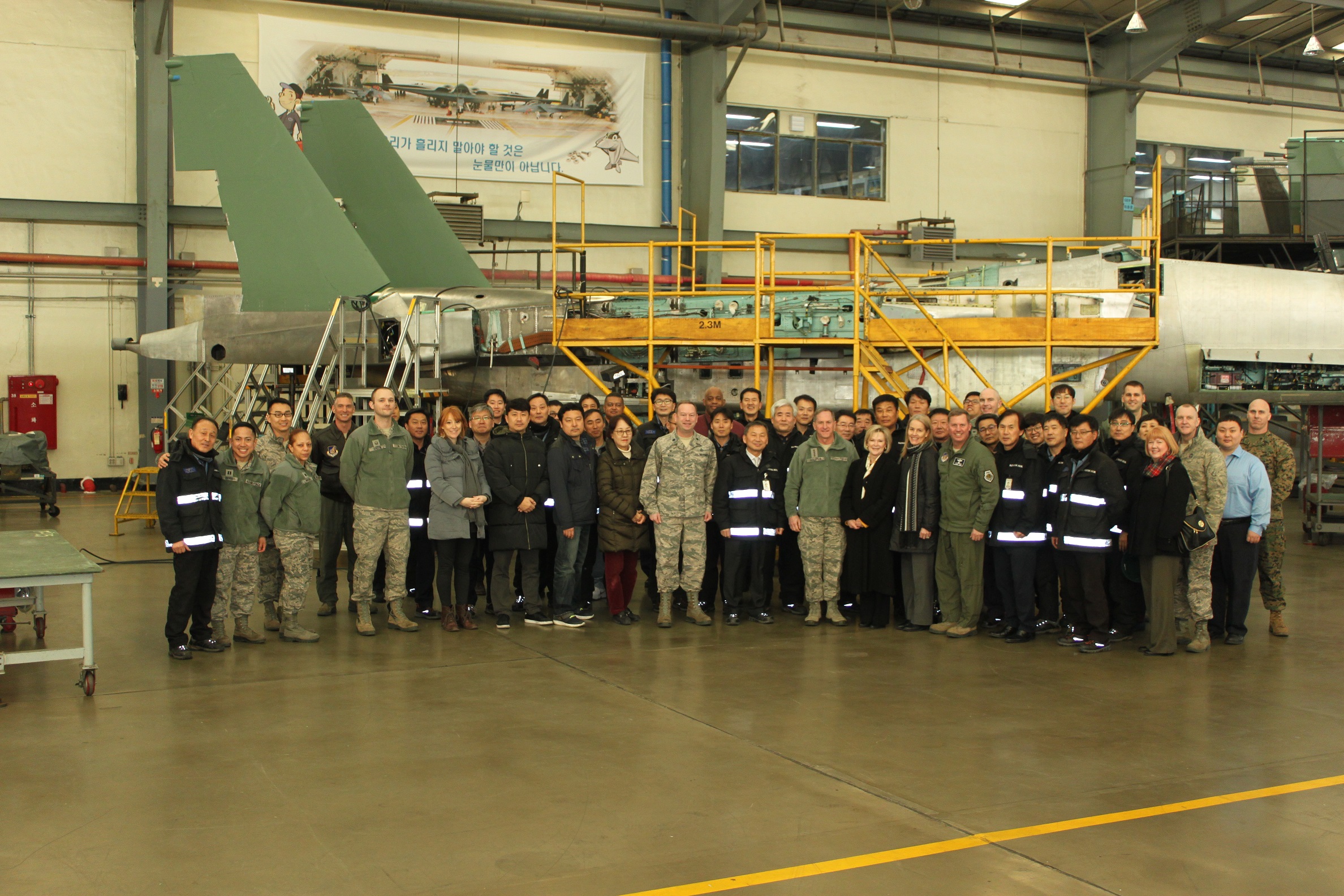 Air Force chief of staff visits DCMA Korea > Defense Contract ...