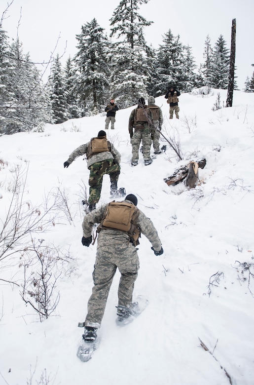 Teaching Air Force wilderness survival > Fairchild Air Force Base > Display