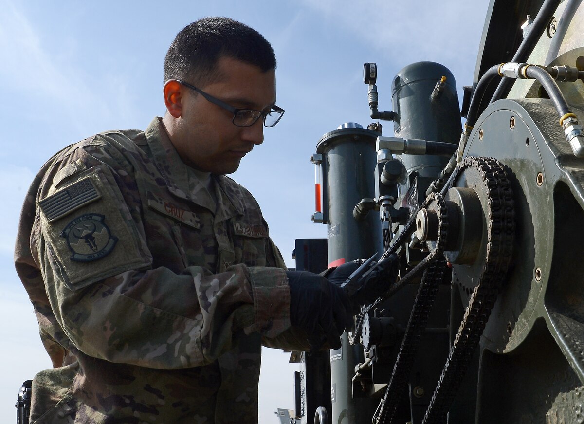 455 ECES Airman powers the mission > Mountain Home Air Force Base ...