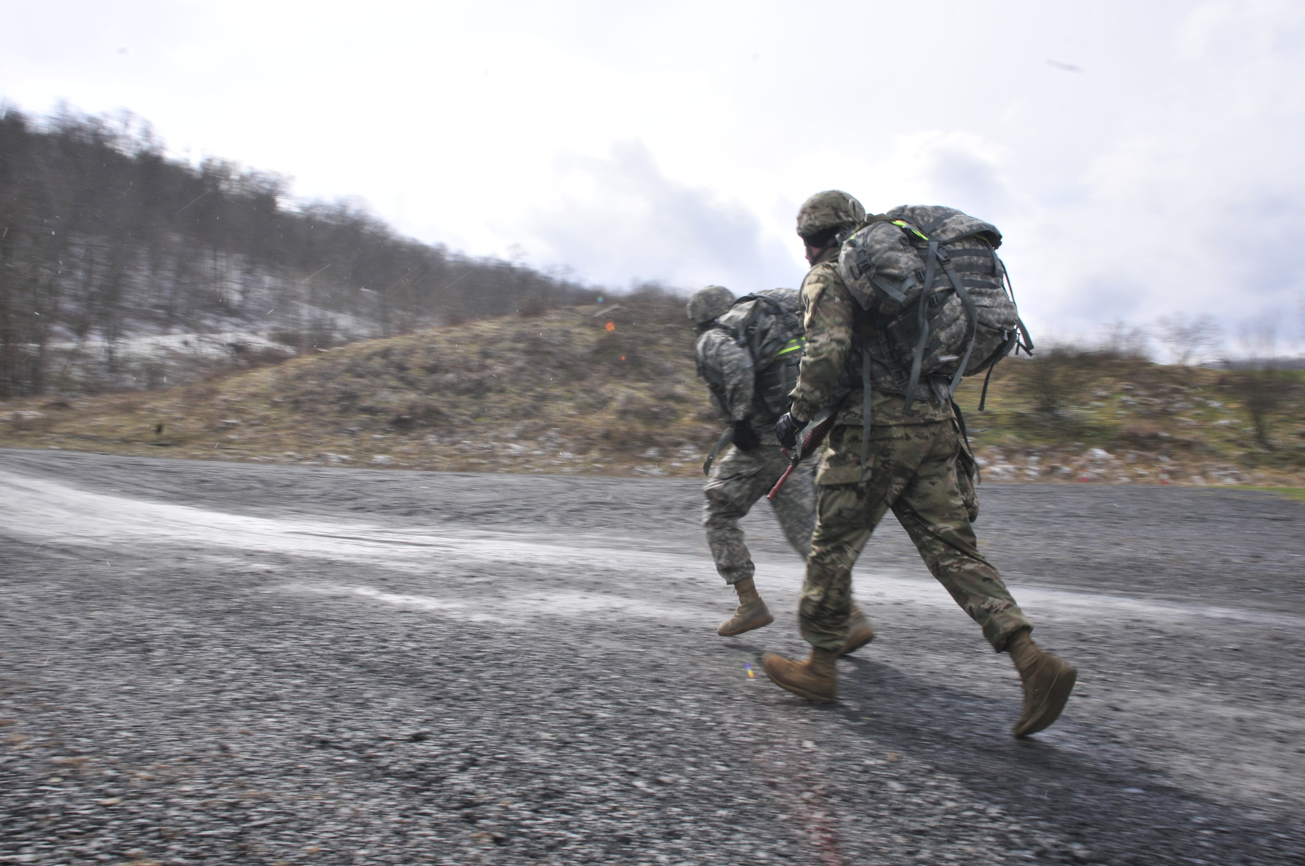 Best Warriors of the 316th ESC test themselves on tough terrain > U.S ...