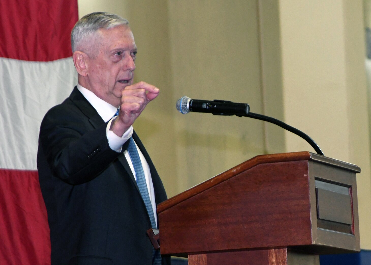 SECDEF Speaks with Sailors and Marines at NSA Bahrain > U.S. Naval ...