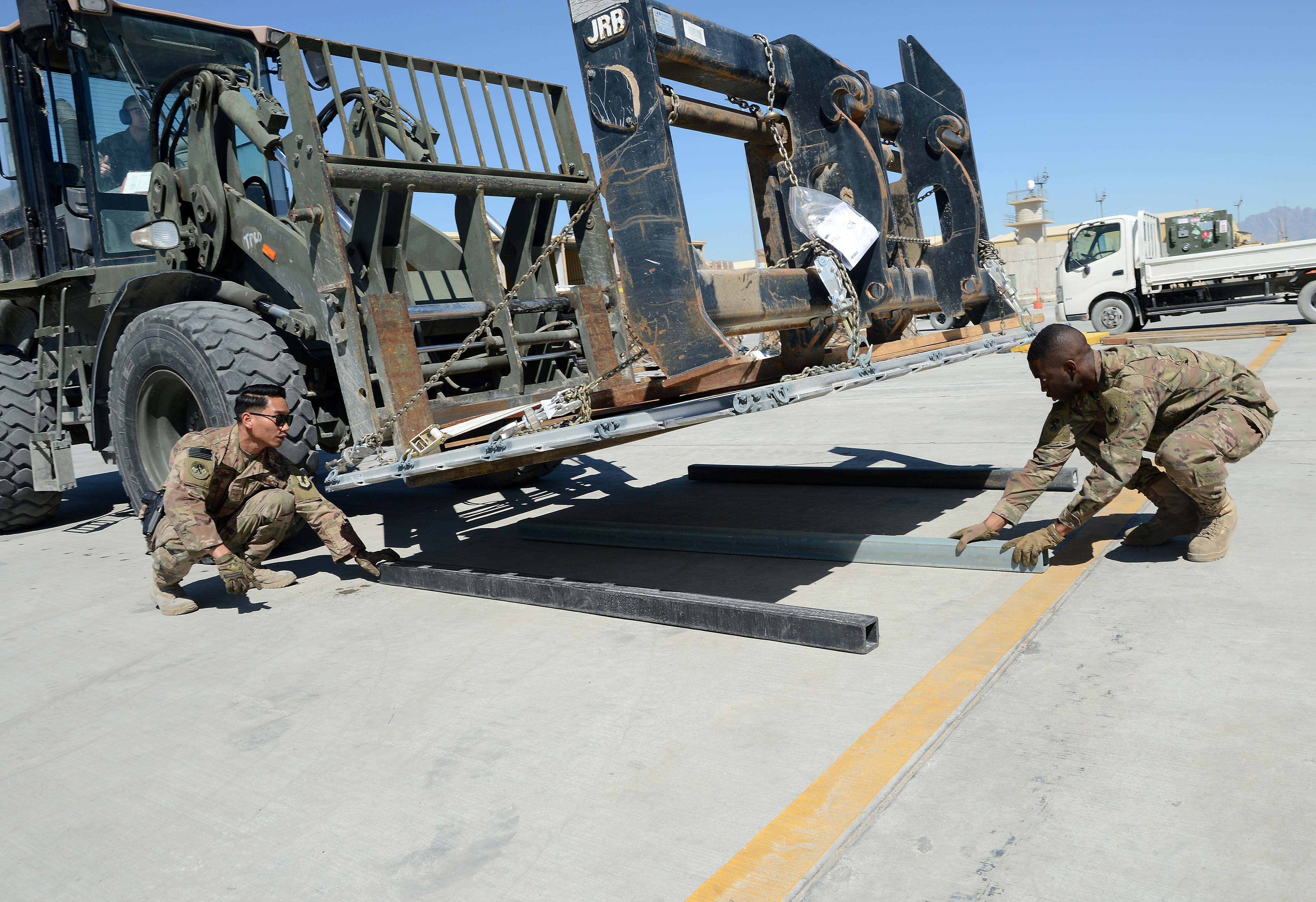 Logistics Airman keeps cargo moving to support Airpower > Defense ...