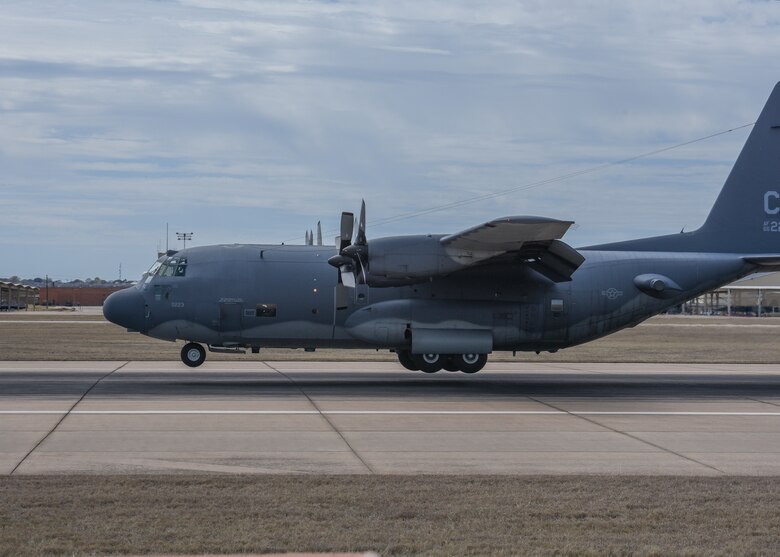 362nd, 363rd receive new training aircraft > Air Education and Training ...