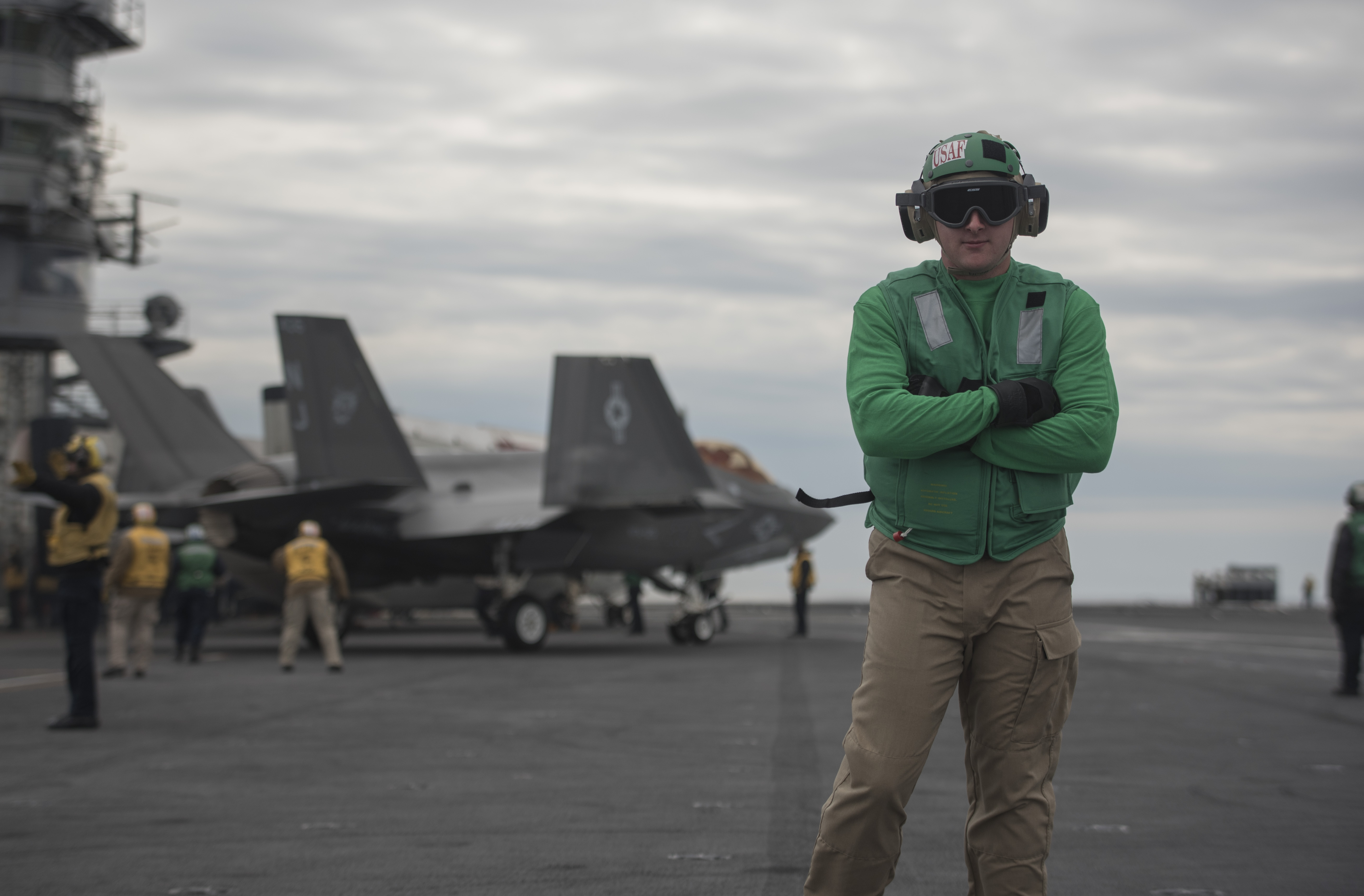 Air Force officer integrates with carrier operations > Air University ...