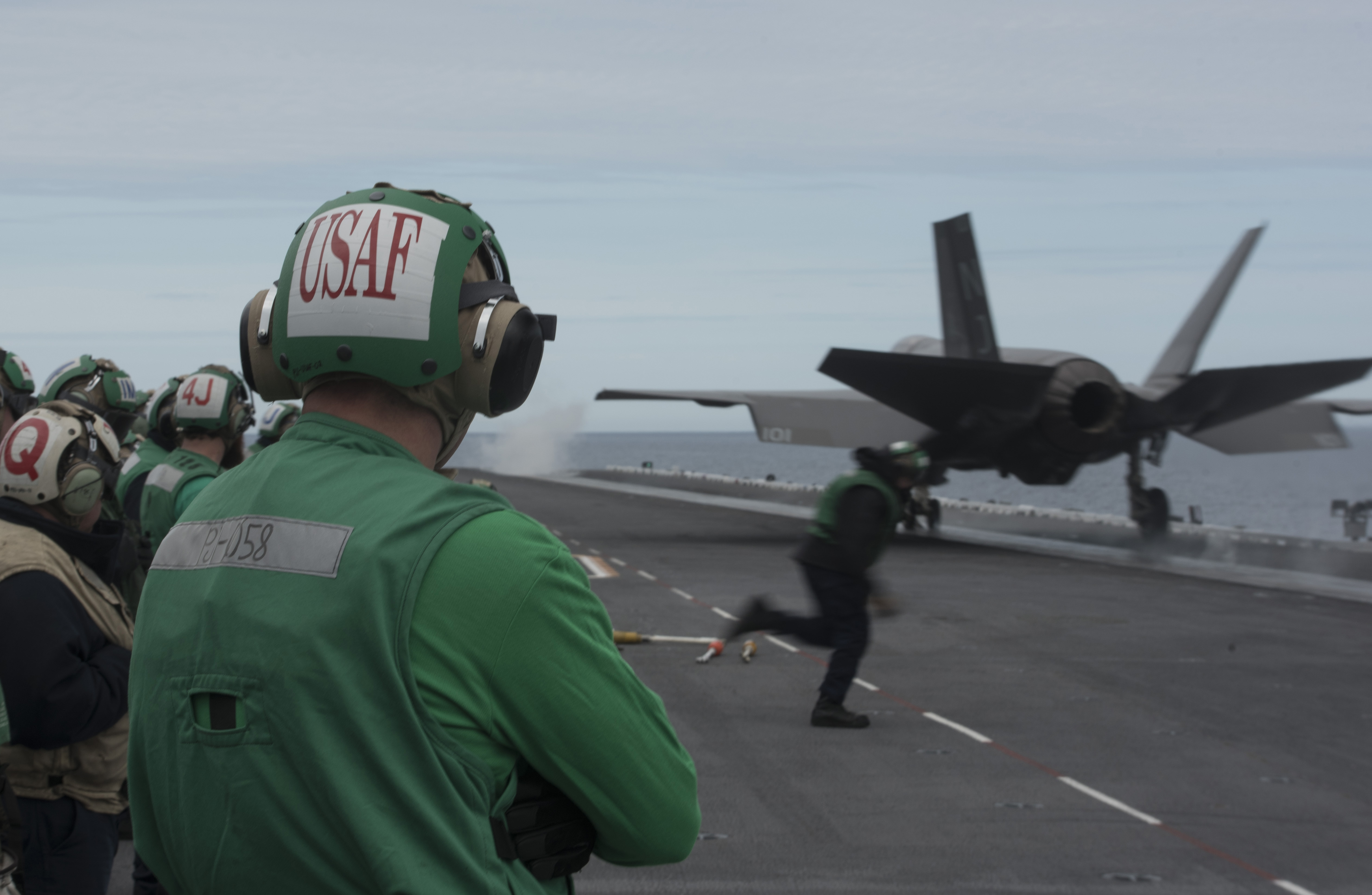 Air Force officer integrates with carrier operations > Air Force ...