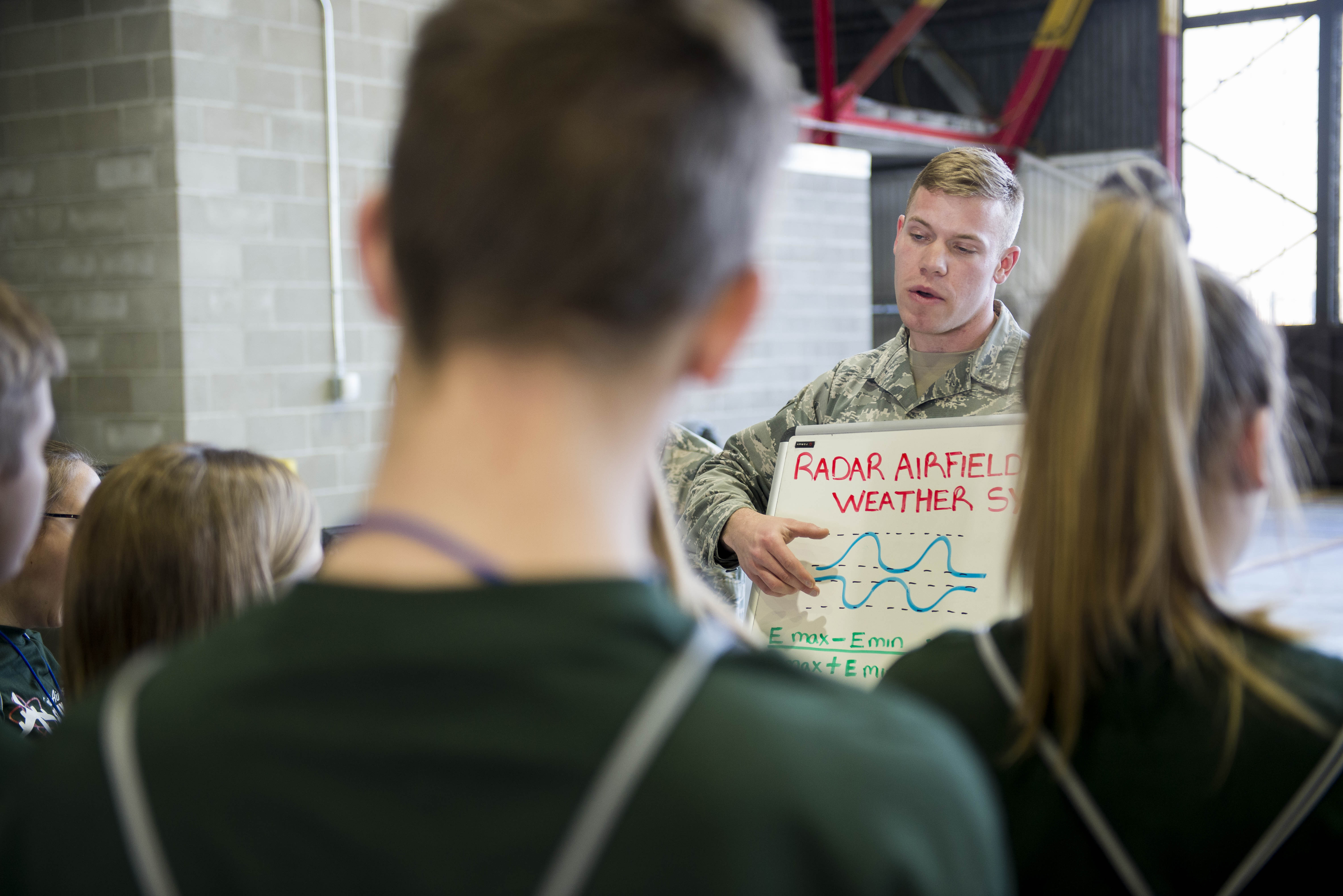 STEAM event wows students with technology > Scott Air Force Base > News