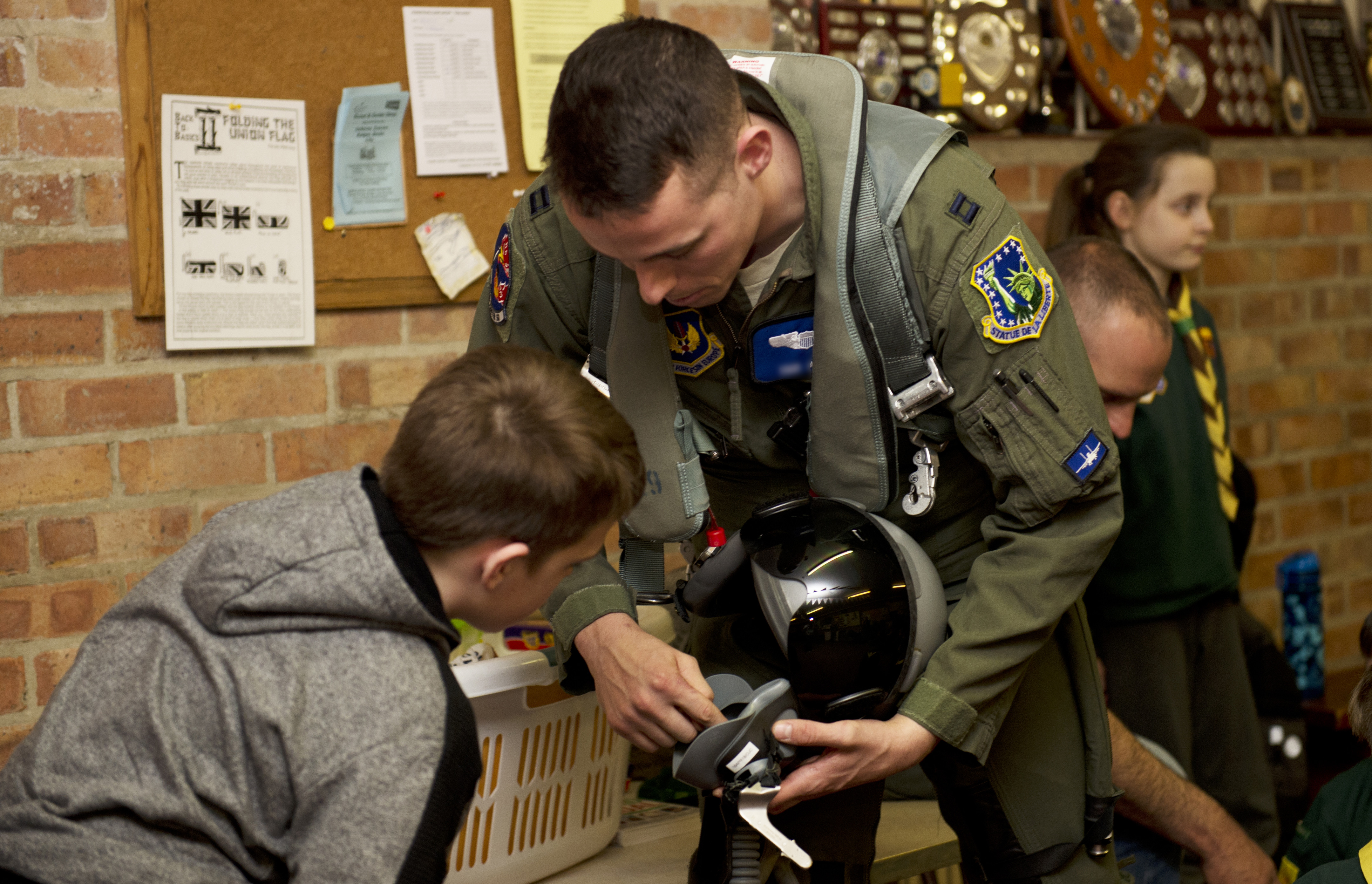 Pilots help Cub Scouts soar to new heights > Royal Air Force Lakenheath ...