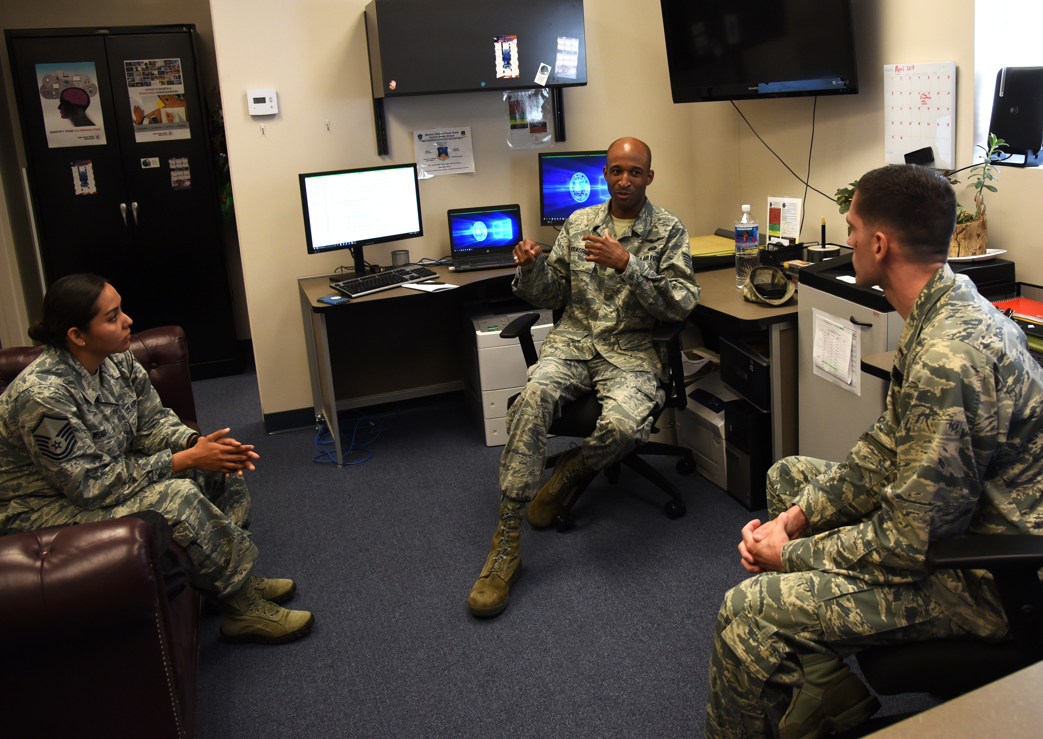 512th Airmen gain joint force experience in Hawaii > 512th Airlift Wing ...