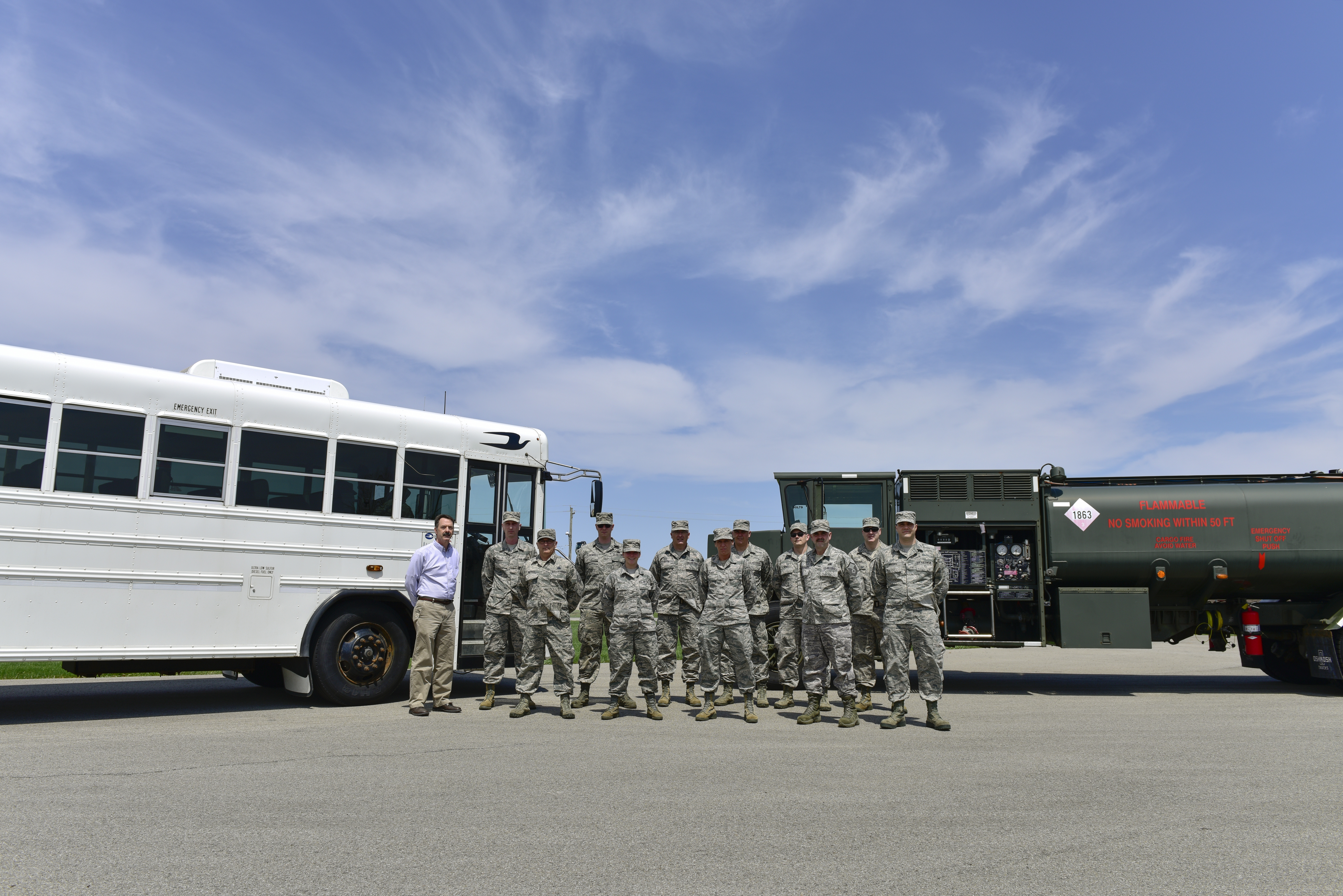 914 LRS QA office receives Quality Assurance Award > Niagara Falls Air ...