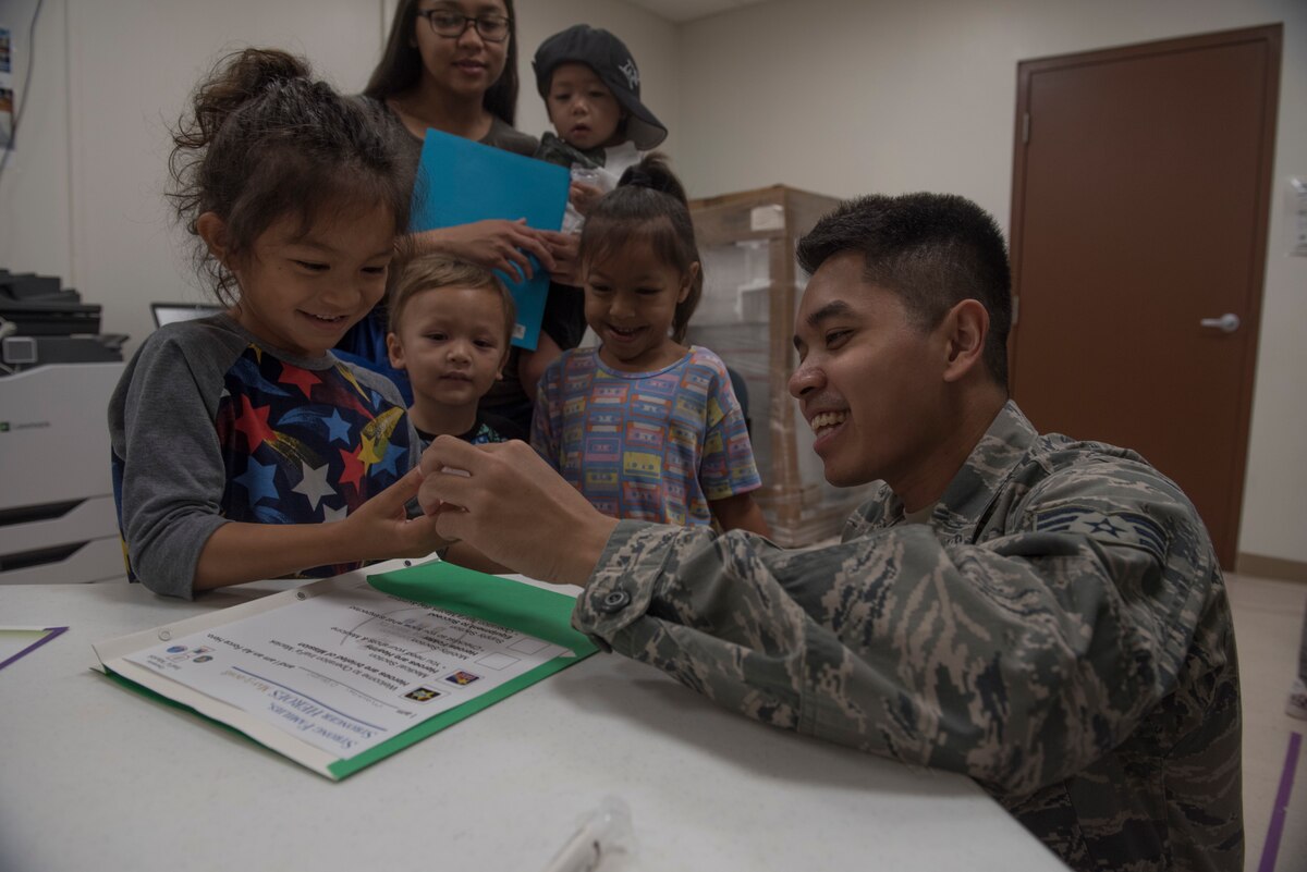 Reservist families, children learn about military life > Andersen Air ...