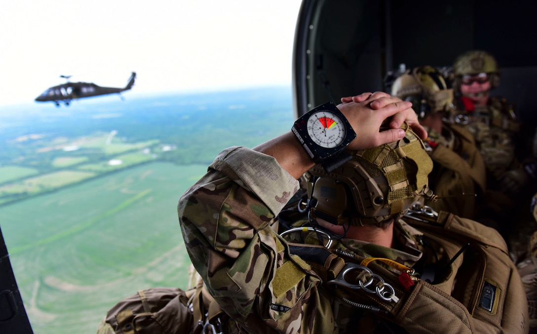 Gung ho! TACPs conduct training with Whiteman aircraft