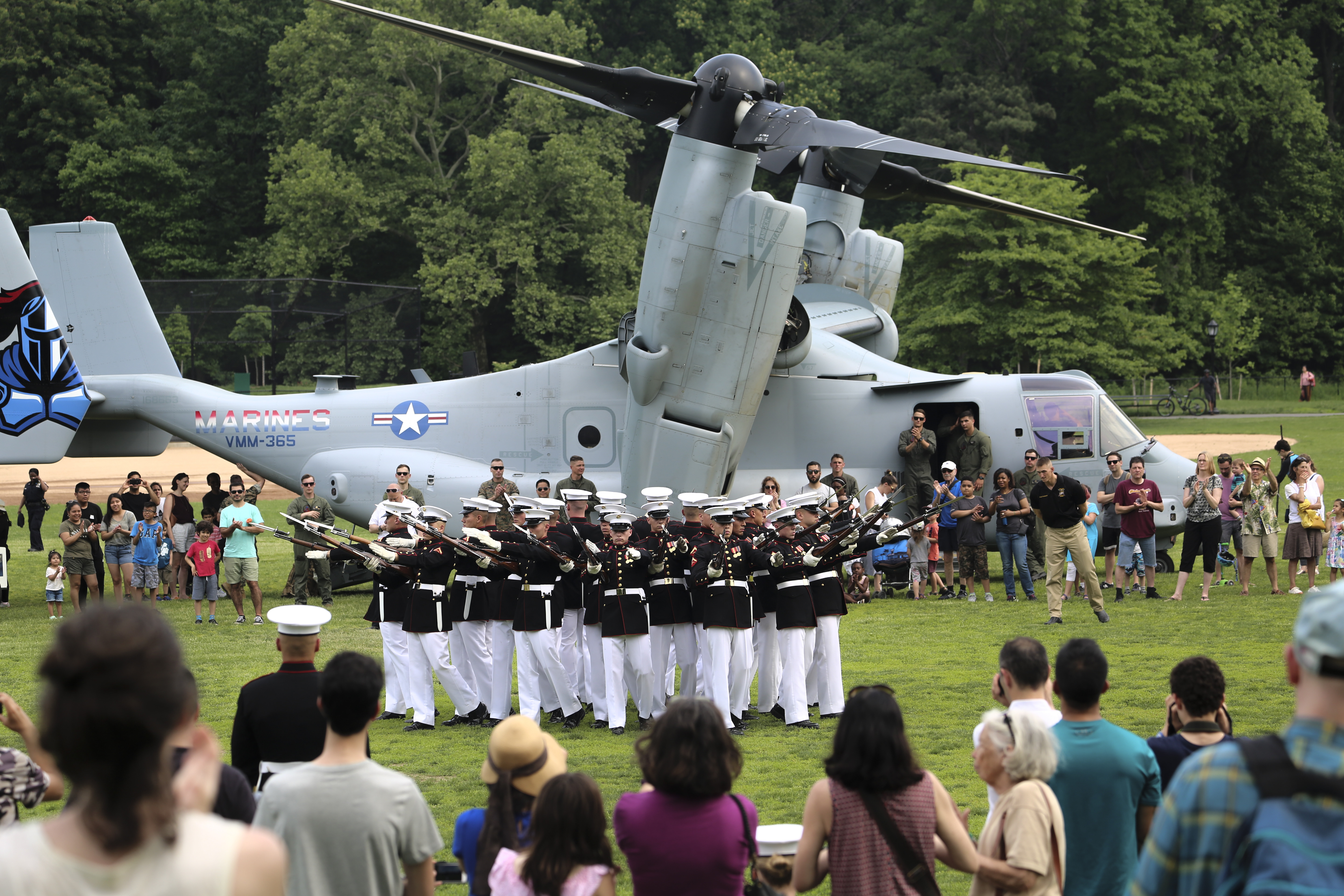 The Battle Color Detachment performs at Prospect Park
