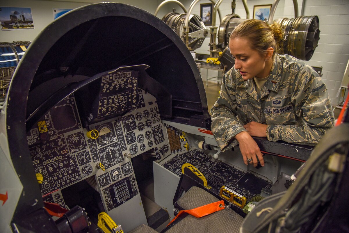 AMOC prepares maintenance officers for the flightline > Sheppard Air ...